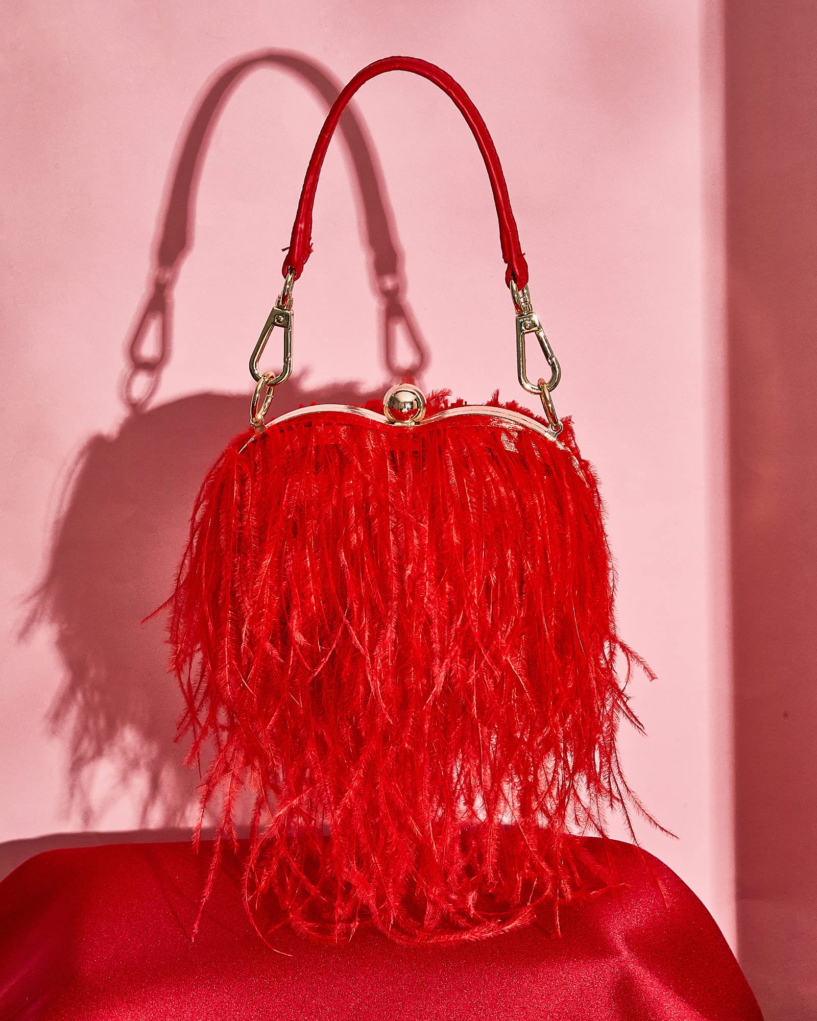 Women Ostrich Feather Tote Bag Heart Shaped Fluffy Purse Clutch Feather Purse Feather Evening Handbag for Wedding Party(Red)