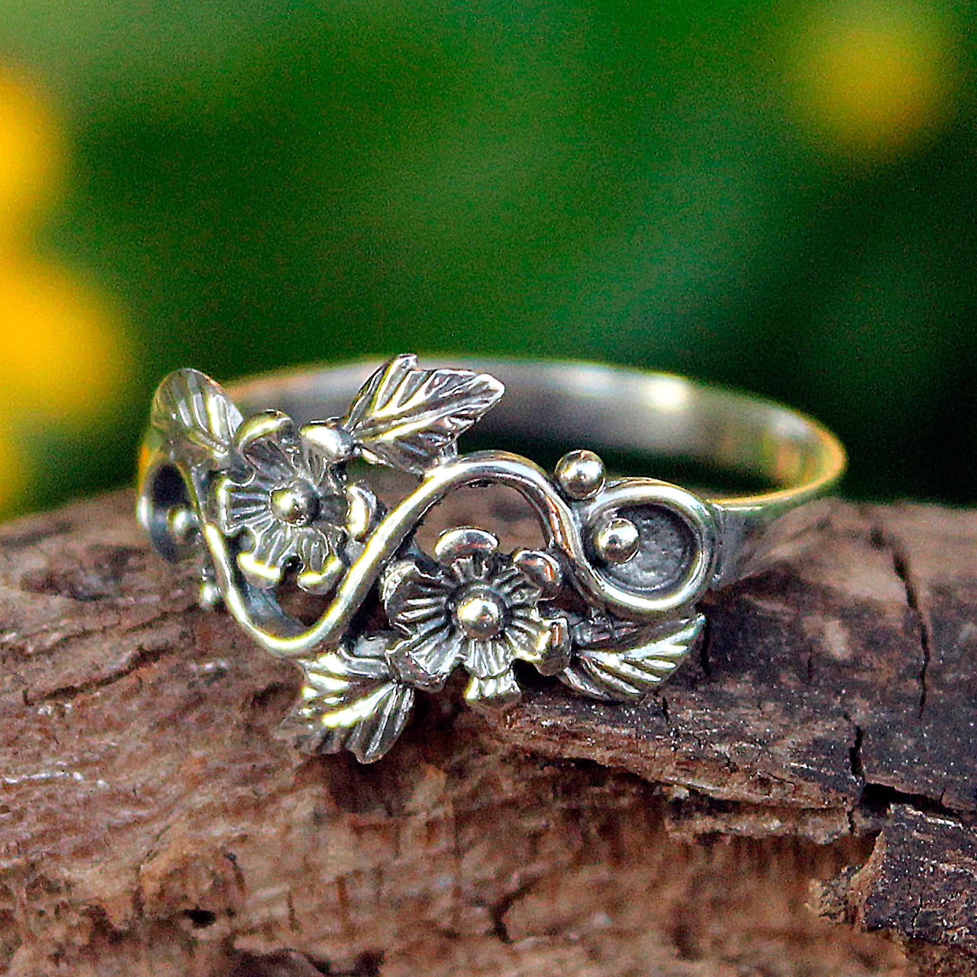 NOVICA Artisan Handmade Sterling Silver Flower Ring Leaf Band from Thailand No Stone Floral [crownbezel 0.5 in L x 0.6 in W Band Width 2 mm W] ' Siam Bouquet'