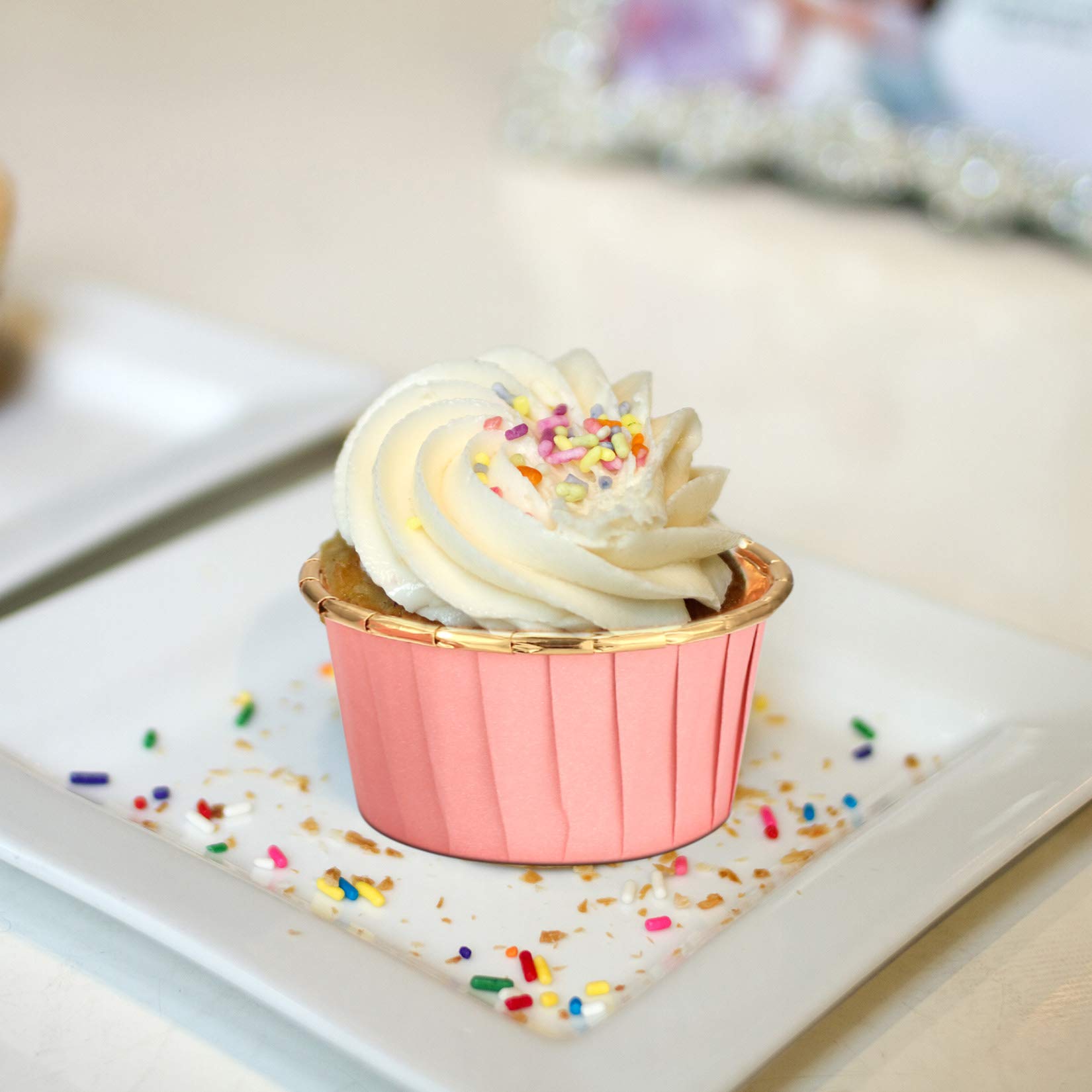 TOOINKCV 100 Pcs Cupcake Liners, Paper Cupcake Baking Cups, Cupcake Muffin Paper Baking Wrappers Liners Cups Molds for Baking, for Dinner, Party, Weddings - Pink