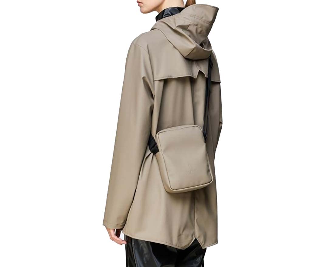 RAINS Jet Bag | 17 Taupe Size One Size 1356