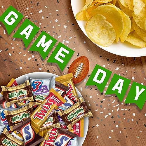 SNICKERS, TWIX, 3 MUSKETEERS & MILKY WAY Minis Size Chocolate Candy Variety Mix, 67.2-Ounce 240 Pieces (Packaging May Vary)