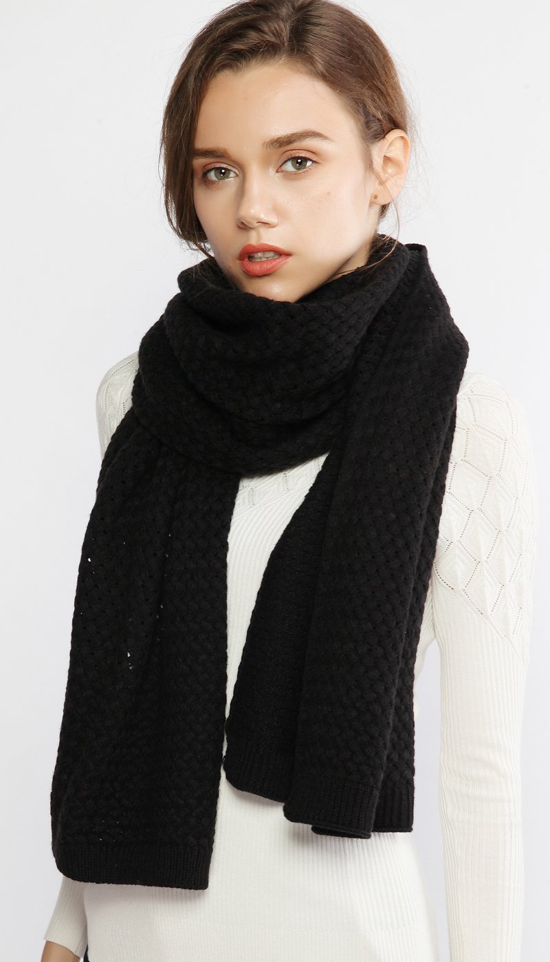 RIIQIICHY Winter Scarfs for Women Cold Weather Chunky Knit Scarf Warm Thick Black Scarf Long Large Oversized Scarves