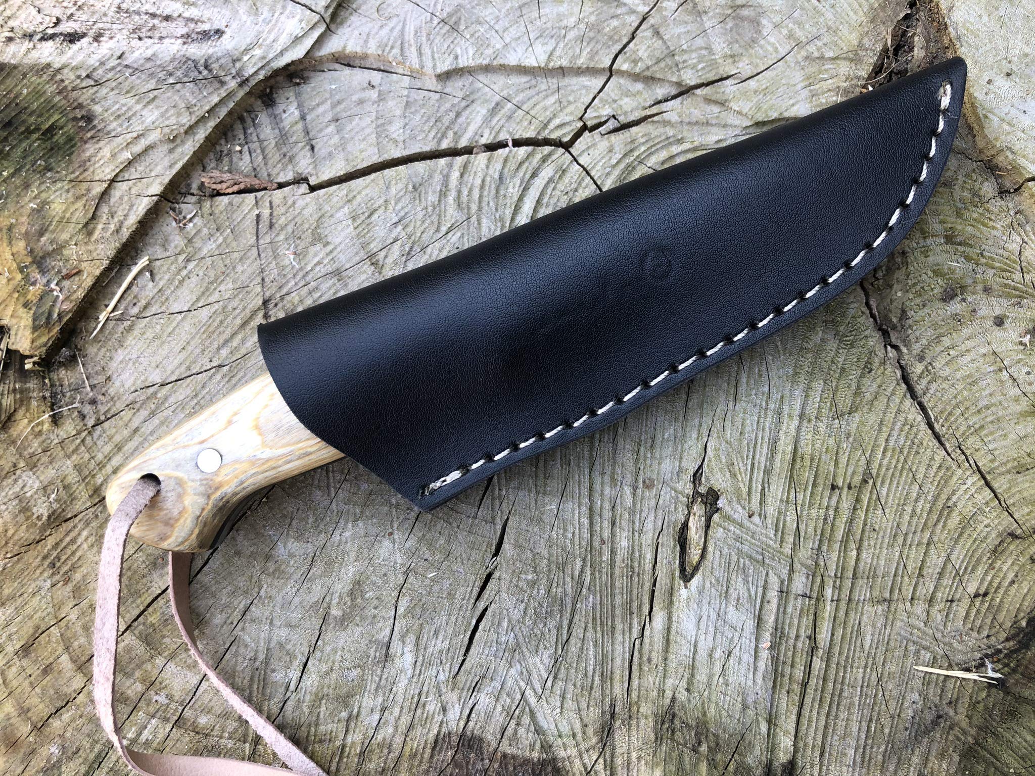 Perkin 7 Inches Damascus Steel Hunting Knife With Sheath SK500