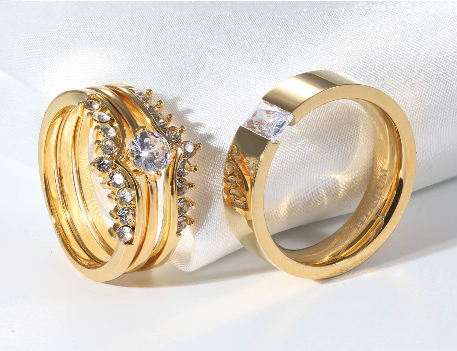 ringheart 2 Rings Couple Rings Three stone Yellow Gold Plated Cz Womens 3pcs Wedding Ring Sets Titanium Steel Men Wedding Bands