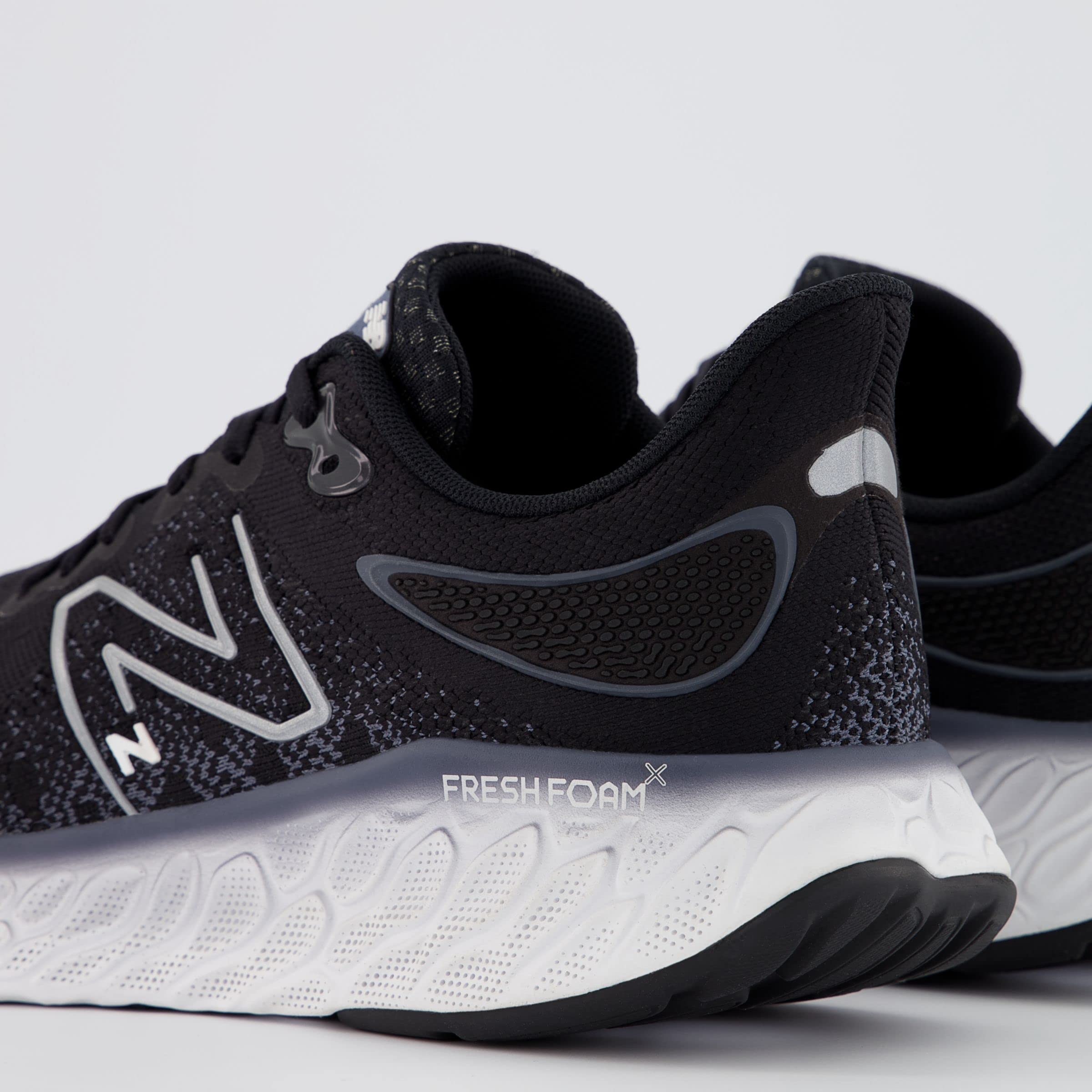New Balance Men's Fresh Foam X 1080 V12 Running Shoe, Black/Thunder/White, 9.5 Wide