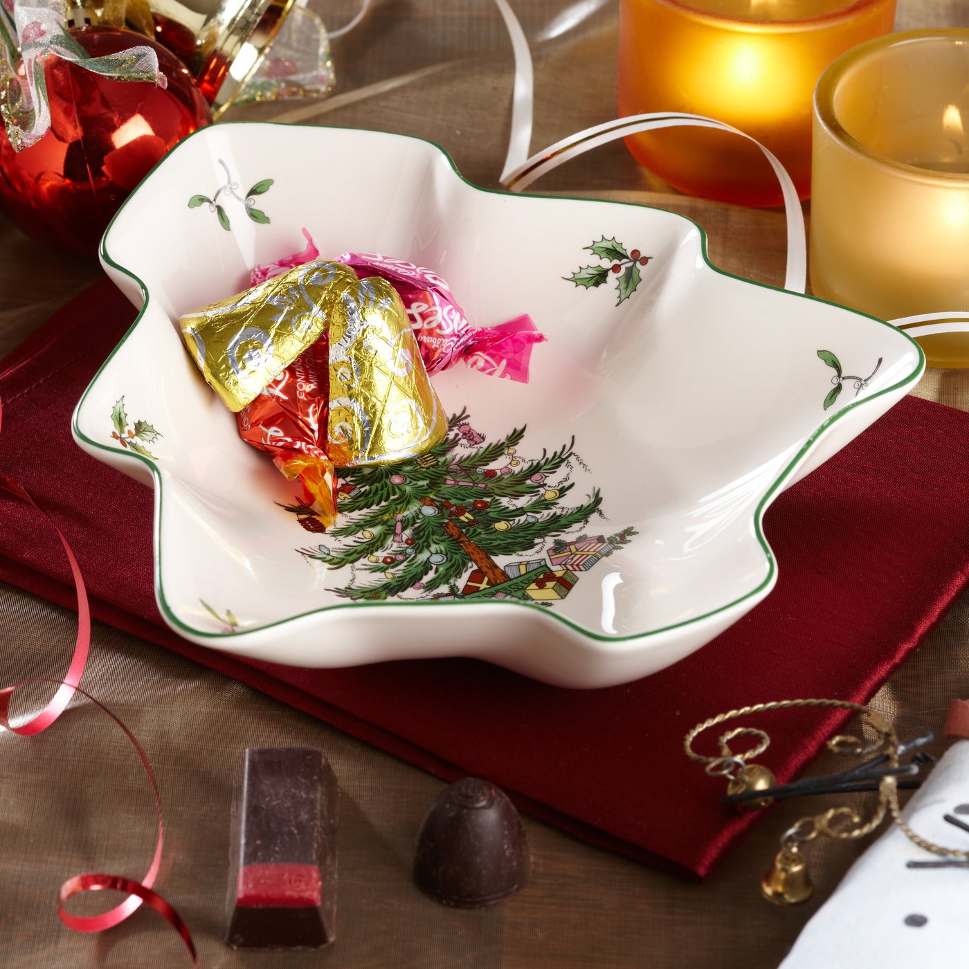Spode Christmas Tree-Shaped Platter, 14 โ Inch Tree Shaped Serving Plate, made of Fine Earthenware, Perfect for Holiday Display and Christmas Gift