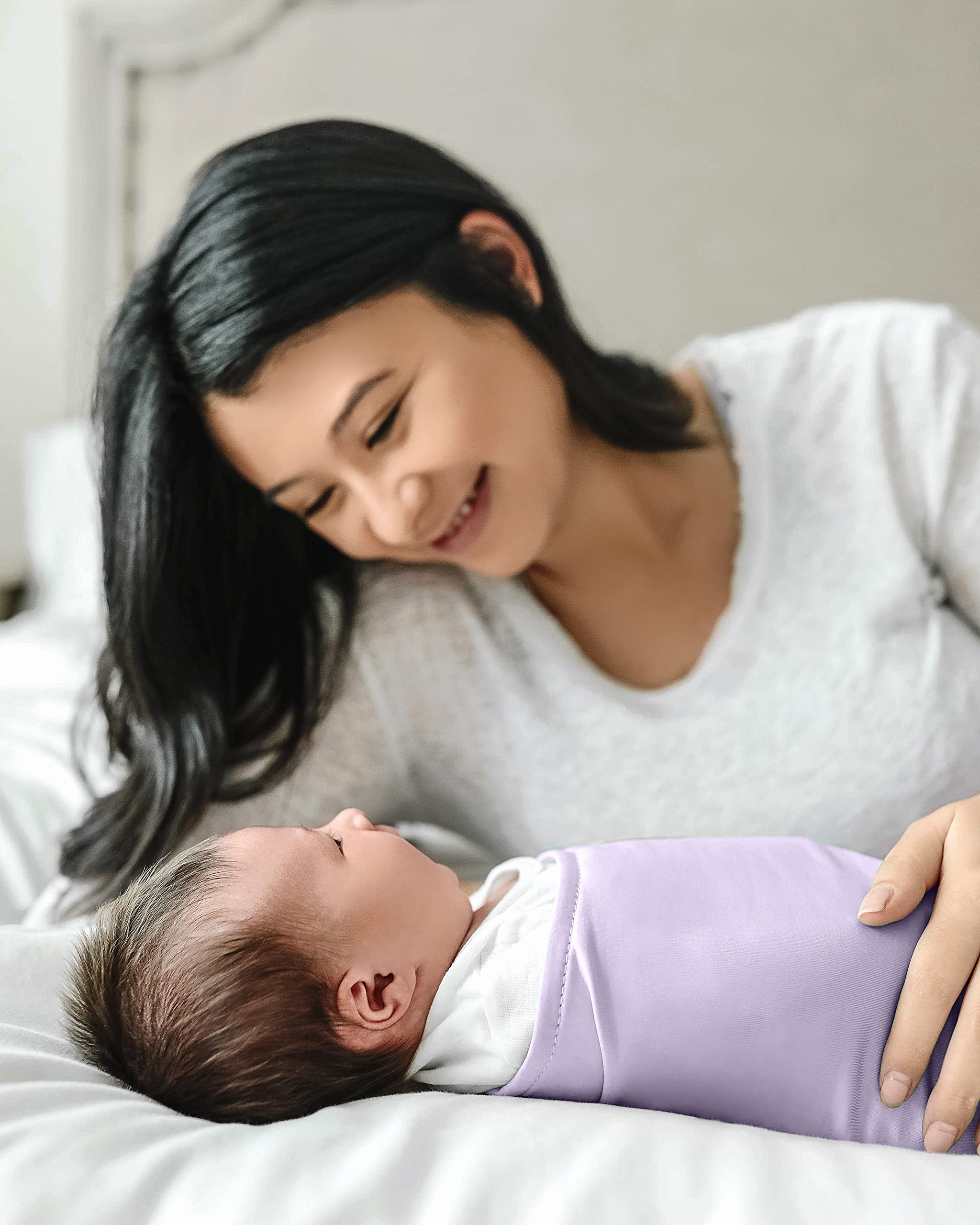 The Ollie Swaddle - Helps to Reduce The Moro (Startle) Reflex - Made from a Custom Designed Moisture-Wicking Material