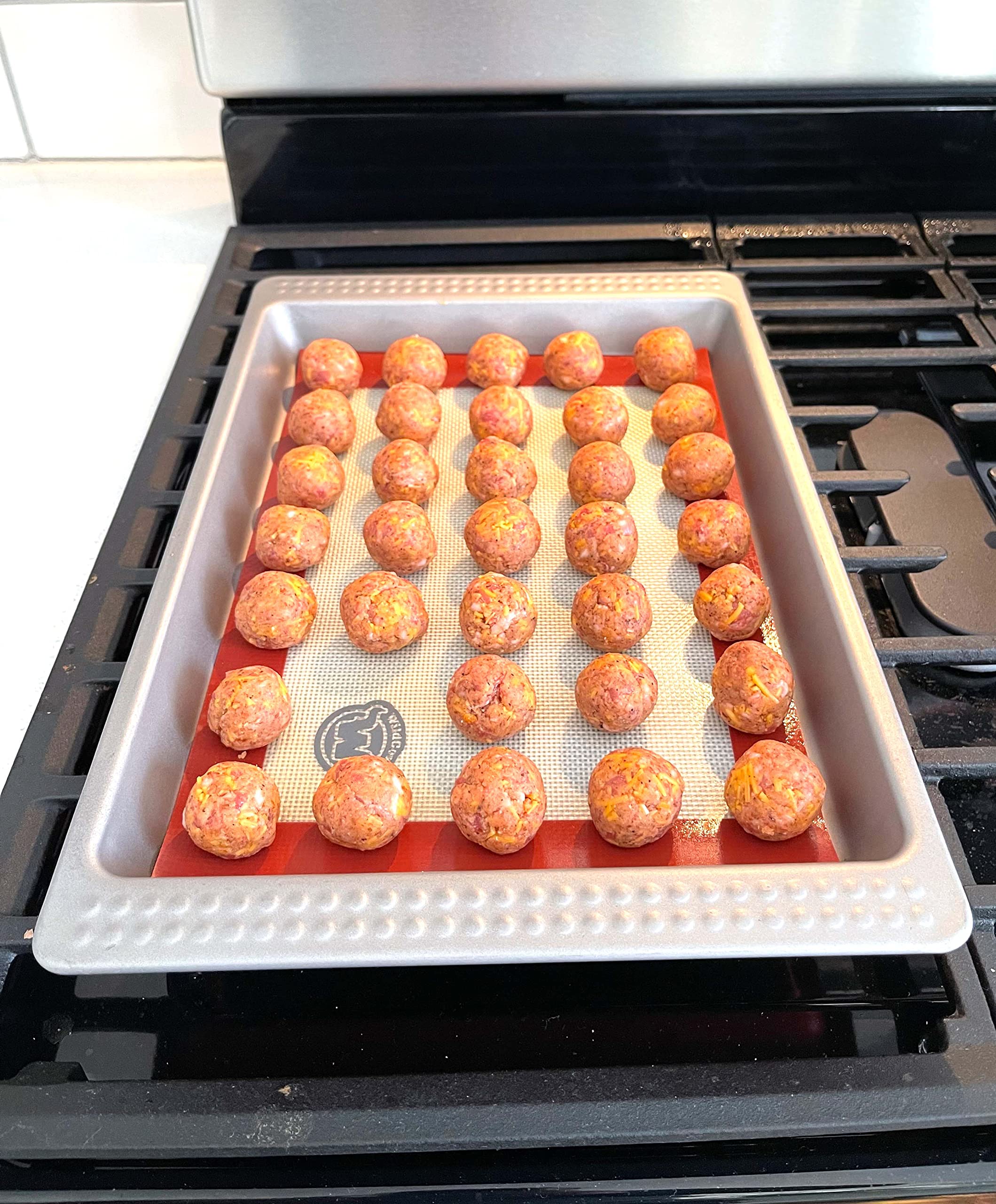 WildCow Silicone Baking Mats Quarter Sheet Toaster Oven Pan Liner Small, Set of 2 (Thick 11 3/4” x 8 1/4"), Nonstick Reusable Cooking Mats