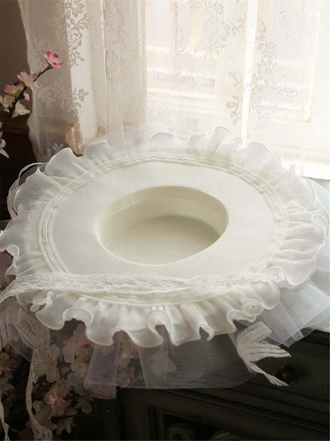 White Multilayer Gauze Wedding Hat Large Satin Bridal Hat Vintage Ribbon Charming Tiara Cocktail Church Hat Tiara White 45cm
