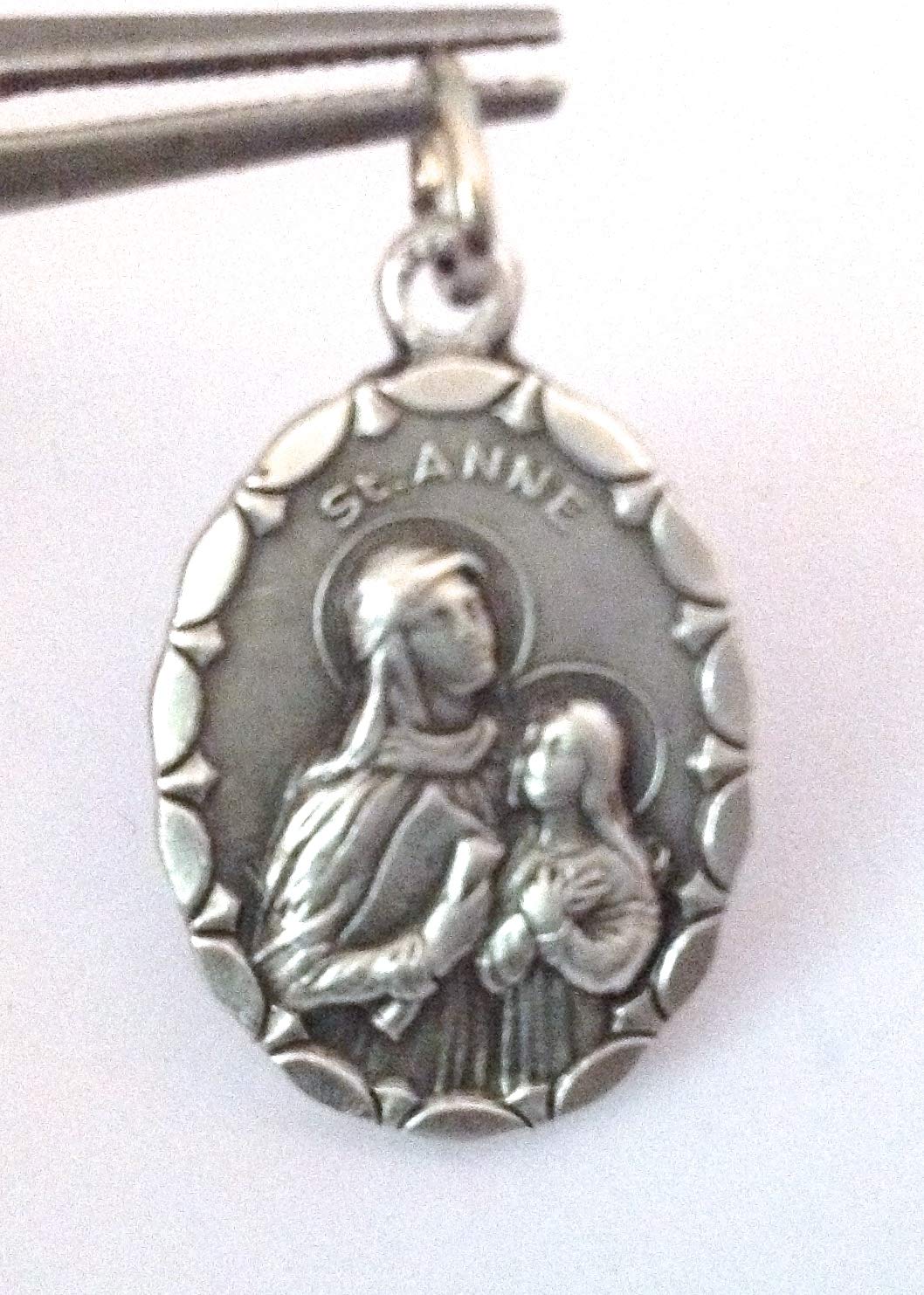 SAINT ANNE (MOTHER OF THE MOST HOLY VIRGIN MARY) OVAL SHAPE MEDAL - 100% MADE IN ITALY