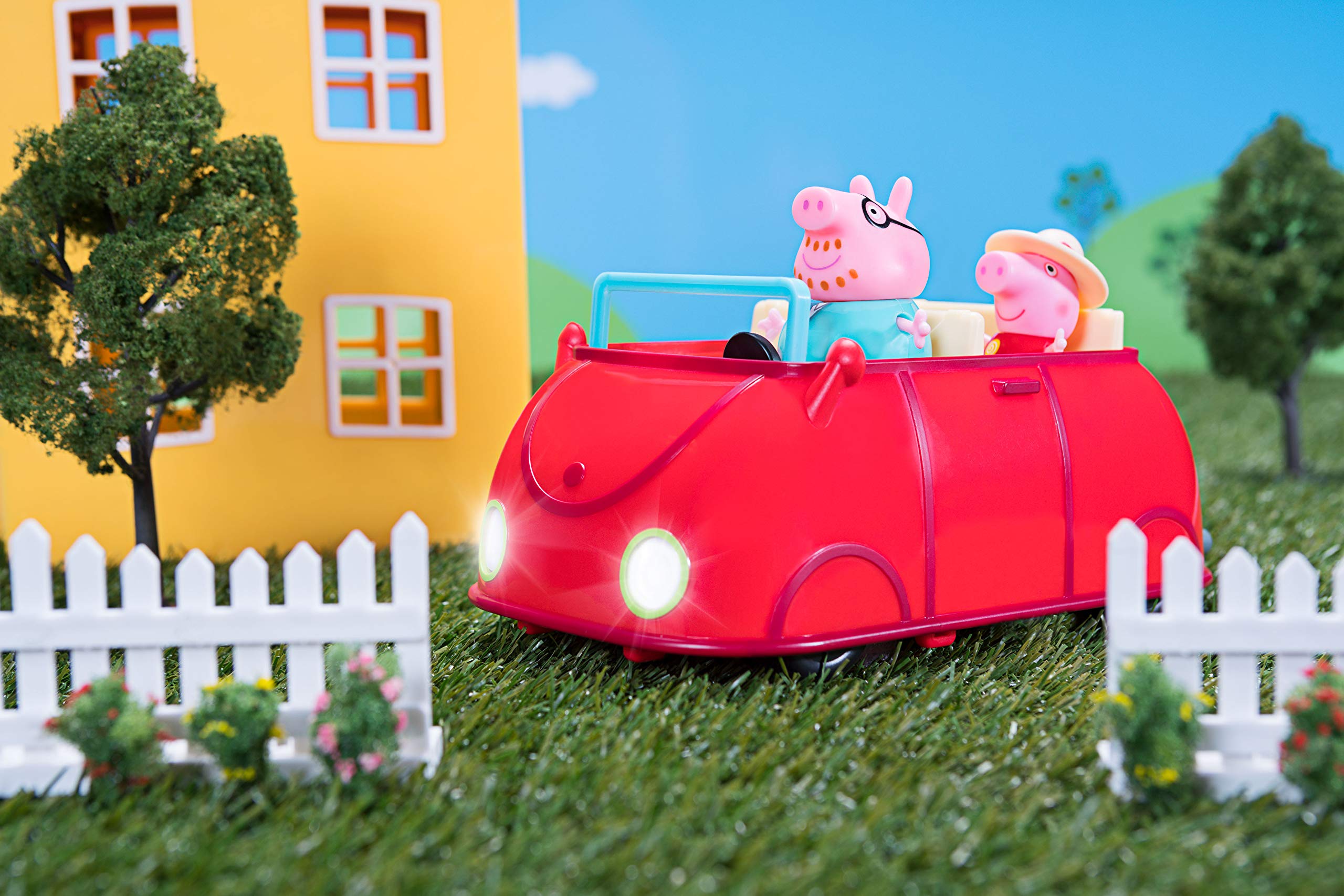 Peppa Pig Lights & Sounds Family Fun Car Vehicle Playset, 3 Pieces - Includes Interactive Red Car with Peppa and Daddy Pig Figures - Toy Gift for Kids - Ages 2+