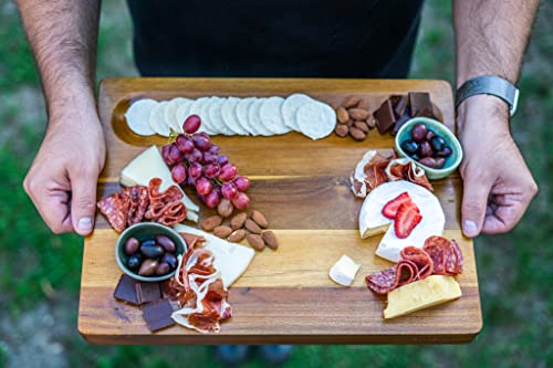 Viavel Large Acacia Wooden Cutting Board - Thick, Multipurpose & Reversible Wood Charcuterie Board for Chopping or Serving - 16 x 12 x 1.5 Inch - Deep Juice Grooves, Beautiful Gift !