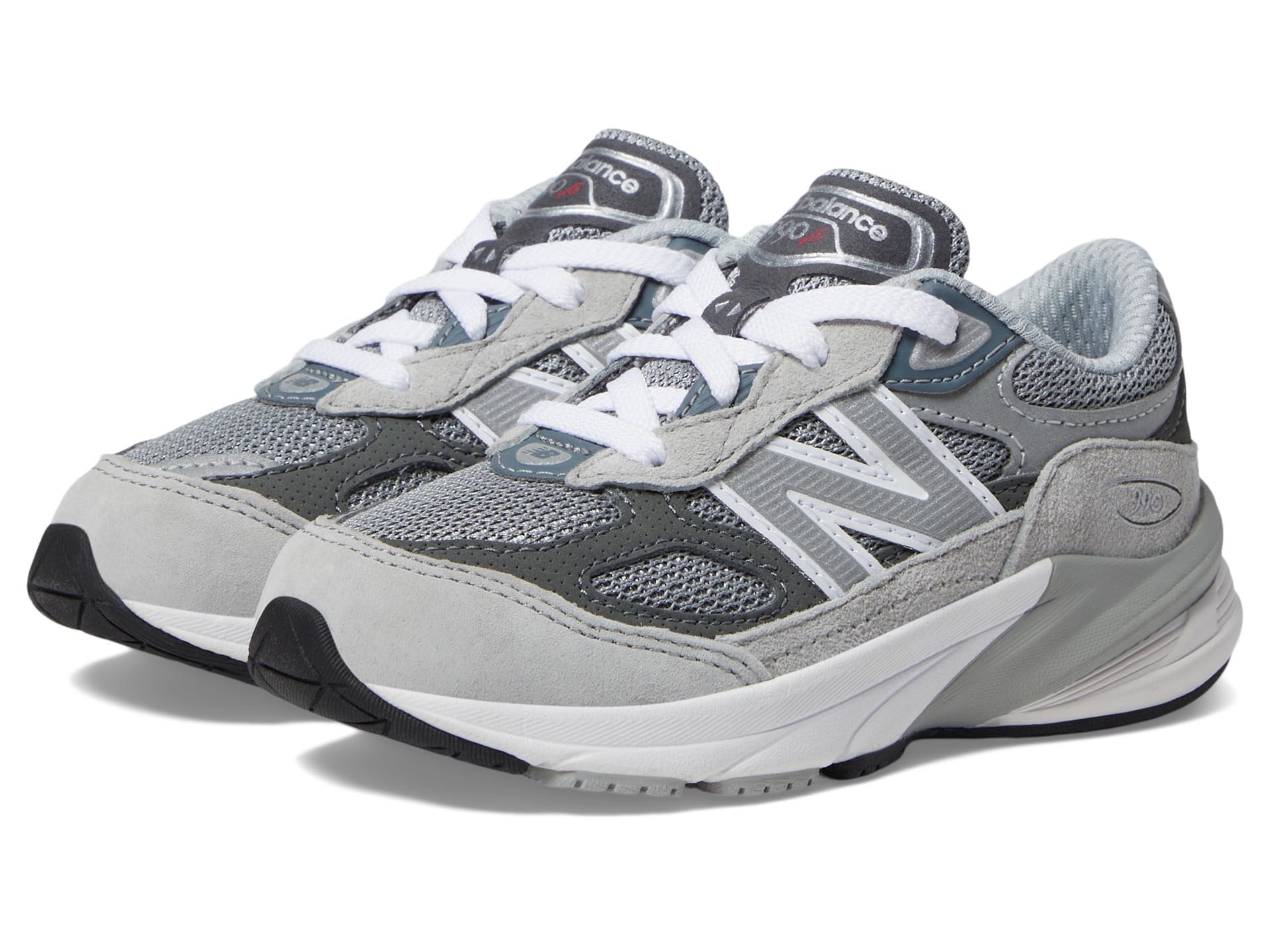 New Balance Boy's 990 V6 Lace-up Sneaker, Grey/Silver, 6 big kid