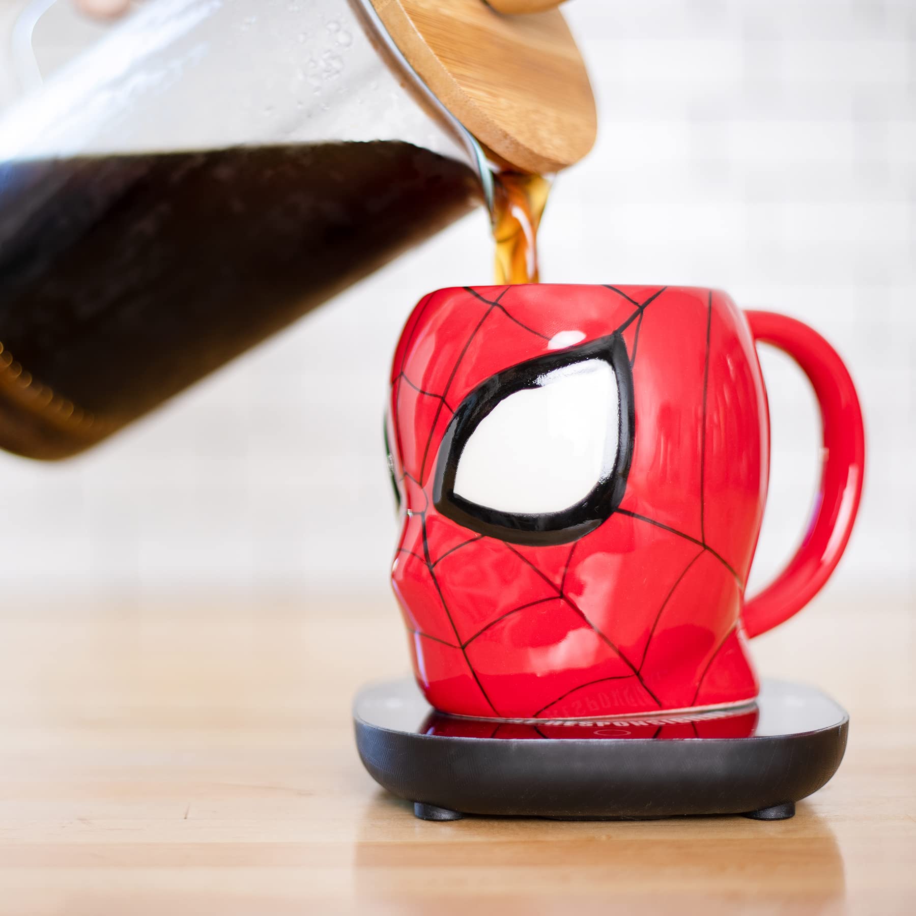 Uncanny Brands Spider-Man Mug Warmer with Spidey Molded Mug â Keeps Your Favorite Beverage Warm - Auto Shut On/Off
