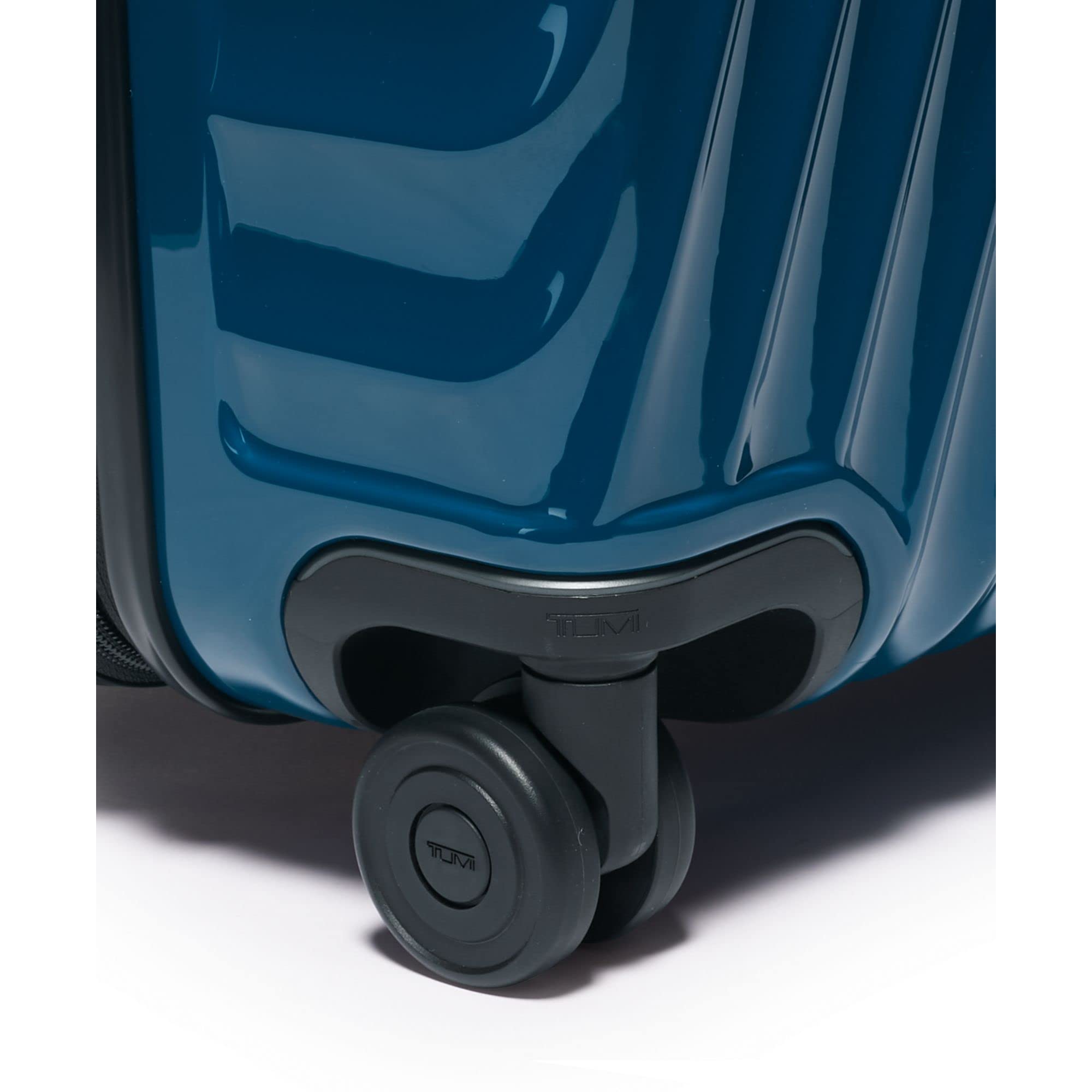 TUMI - 19 Degree Extended Trip Expandable 4-Wheeled Packing Case - Hard Side Suitcase with Spinner Wheels - Spacious International Travel Luggage with Secure Storage - Dark Turquoise