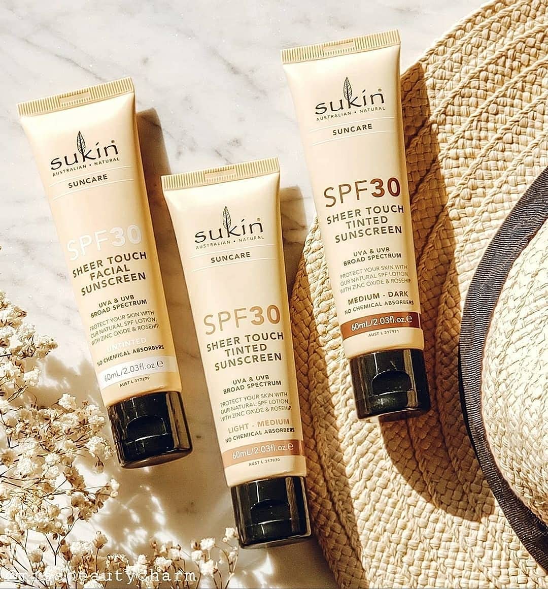 Sukin Suncare SPF 30 Sheer Touch Tinted Sunscreen, Light/Medium Skin Tone, 2.03 Ounce