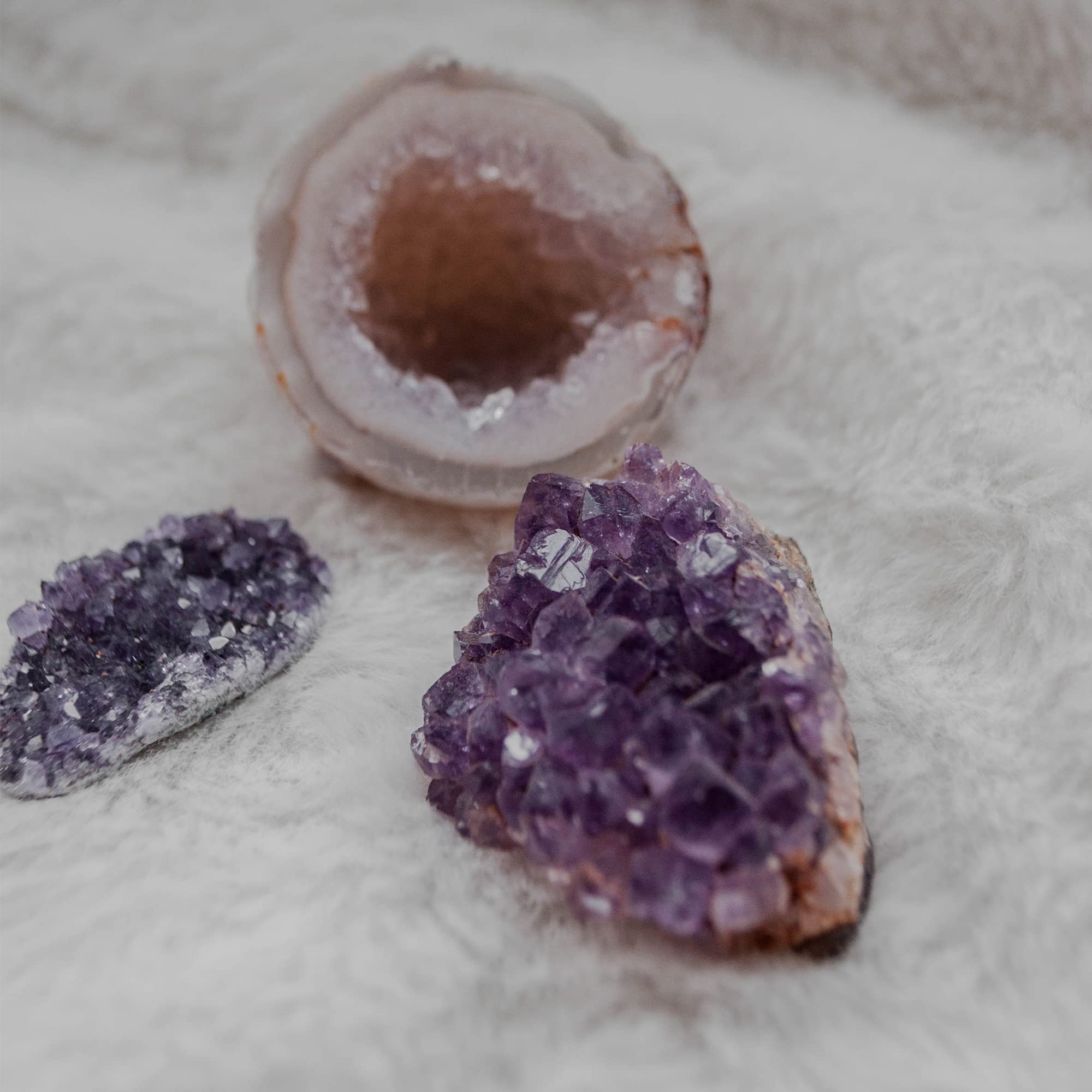 Top Plaza Natural Amethyst Geode Cave Healing Crystal Stones Rock Cluster Druzy Witchcraft Raw Amethyst Gemstone Specimen (0.88-1.1 lb)