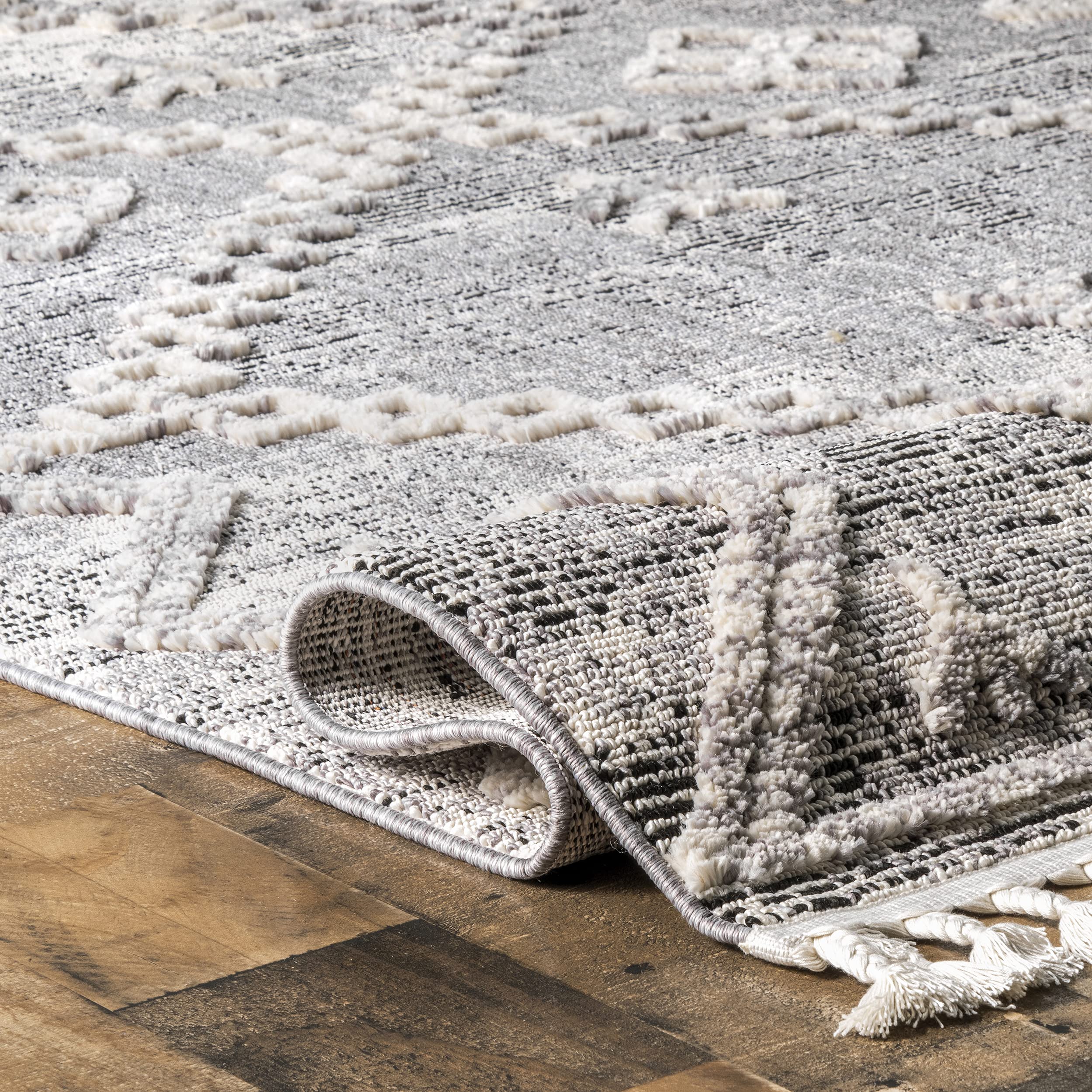 nuLOOM Roxy Textured Diamond Tassel Area Rug, 8x11, Grey