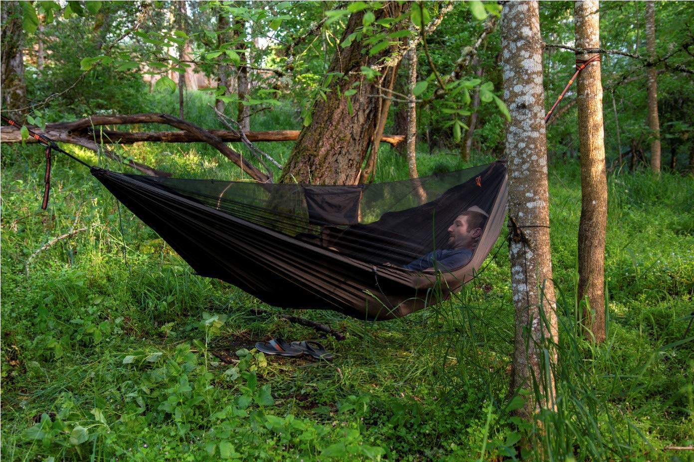 OneTigris KOMPOUND Camping Hammock with Net, Lightweight Portable Hammock with Warm Internal Cover & Tree Friendly Straps for Backpacking, Camping, Hiking, Travel, Beach, Backyard