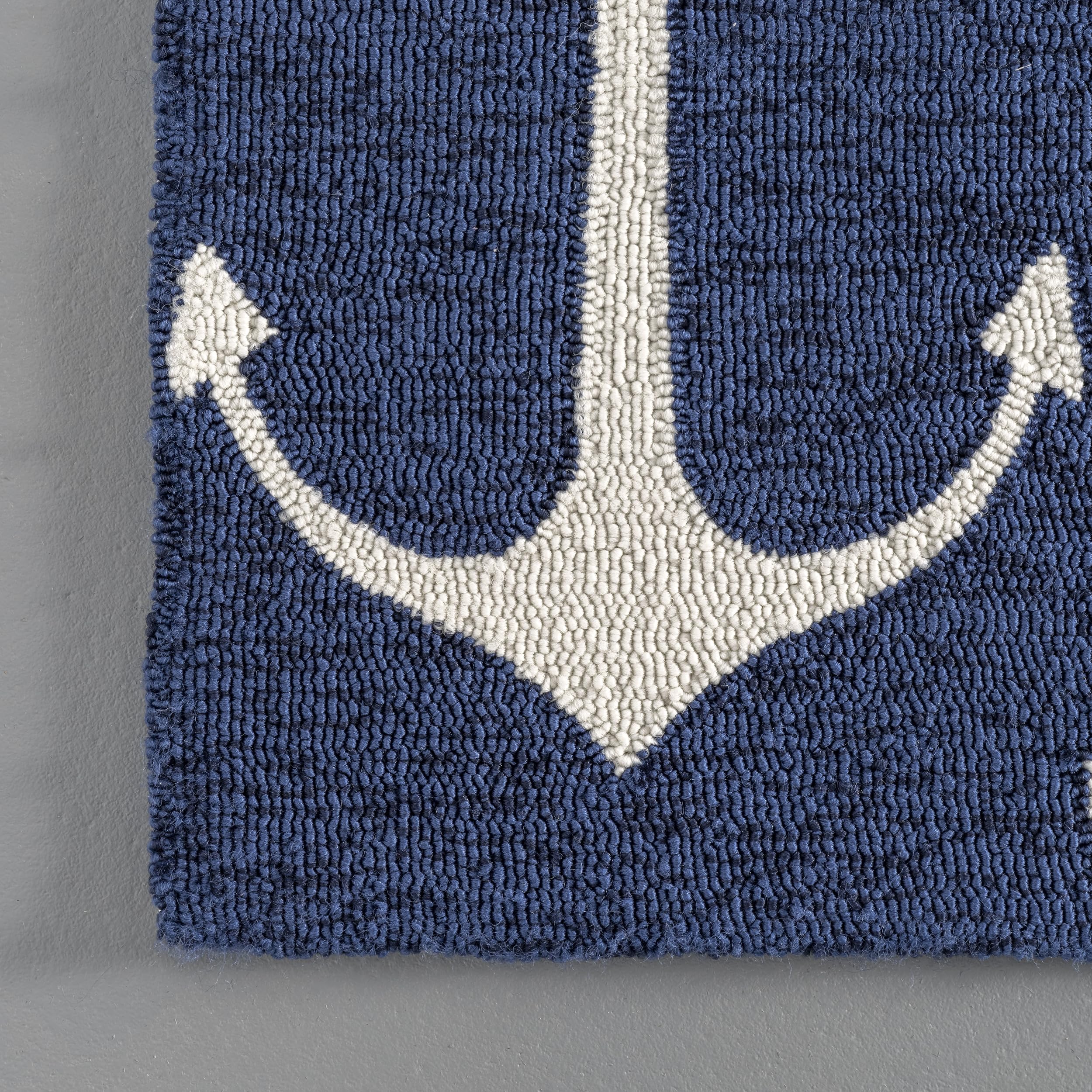 nuLOOM Hand Hooked Despina Indoor/ Outdoor Runner Rug, 2' 6" x 8', Navy