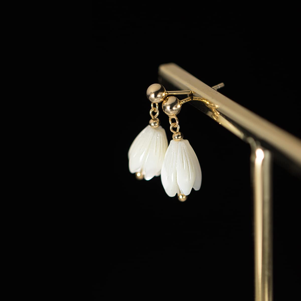 SLUYNZ 925 Sterling Silver Tulip Flower Drop Earrings for Women Flowers Dangle Earrings Shell Earrings Studs