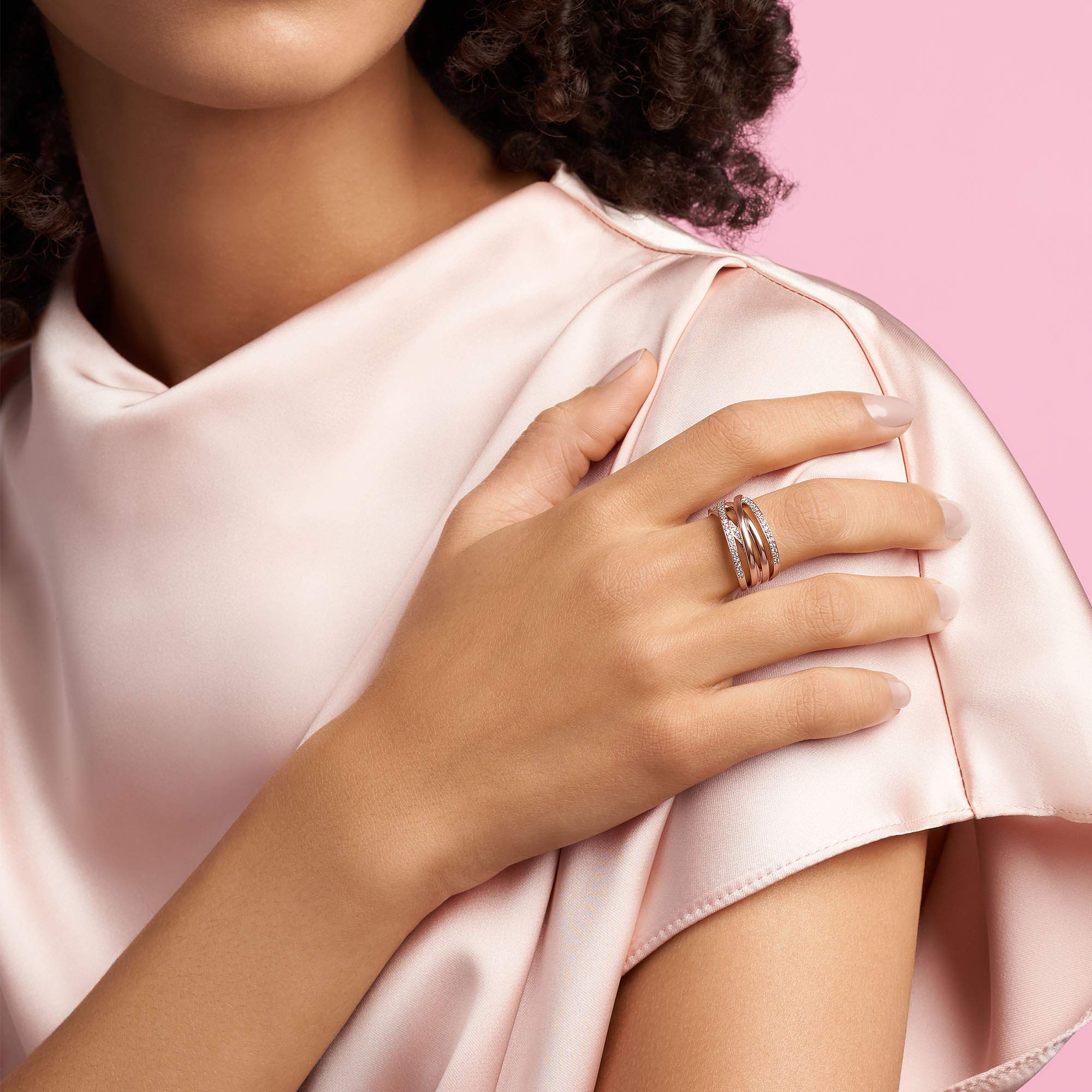 Pandora Sparkling & Polished Lines Entwined Ring - Rose Gold Ring for Women - Chic Cocktail Ring - Gift for Her - 14k Rose Gold-Plated Rose with Cubic Zirconia - Size 8.5