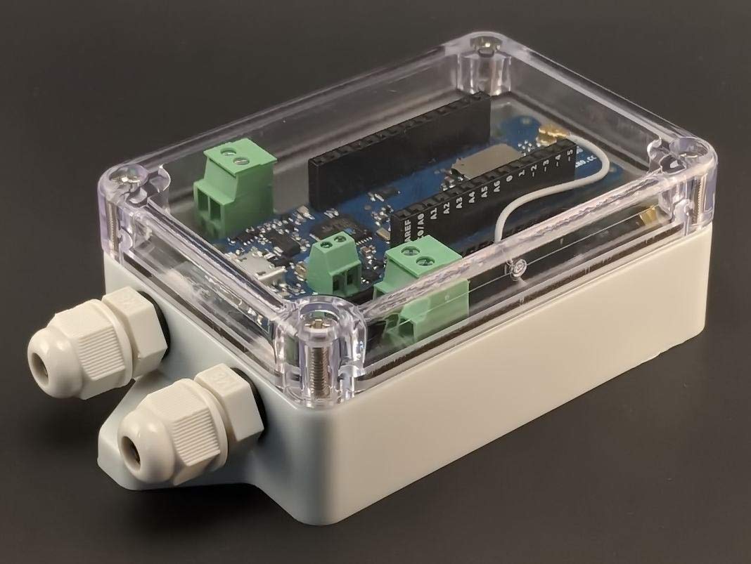 qBoxMini DIY IOT Enclosure Kit (One SMA), IOT Enclosure for Arduino MKR Feather ESP32 Cellular LoRa WiFi Board, Waterproof IP65 Enclosure with Glands, prototyping PCB and SMA Connector