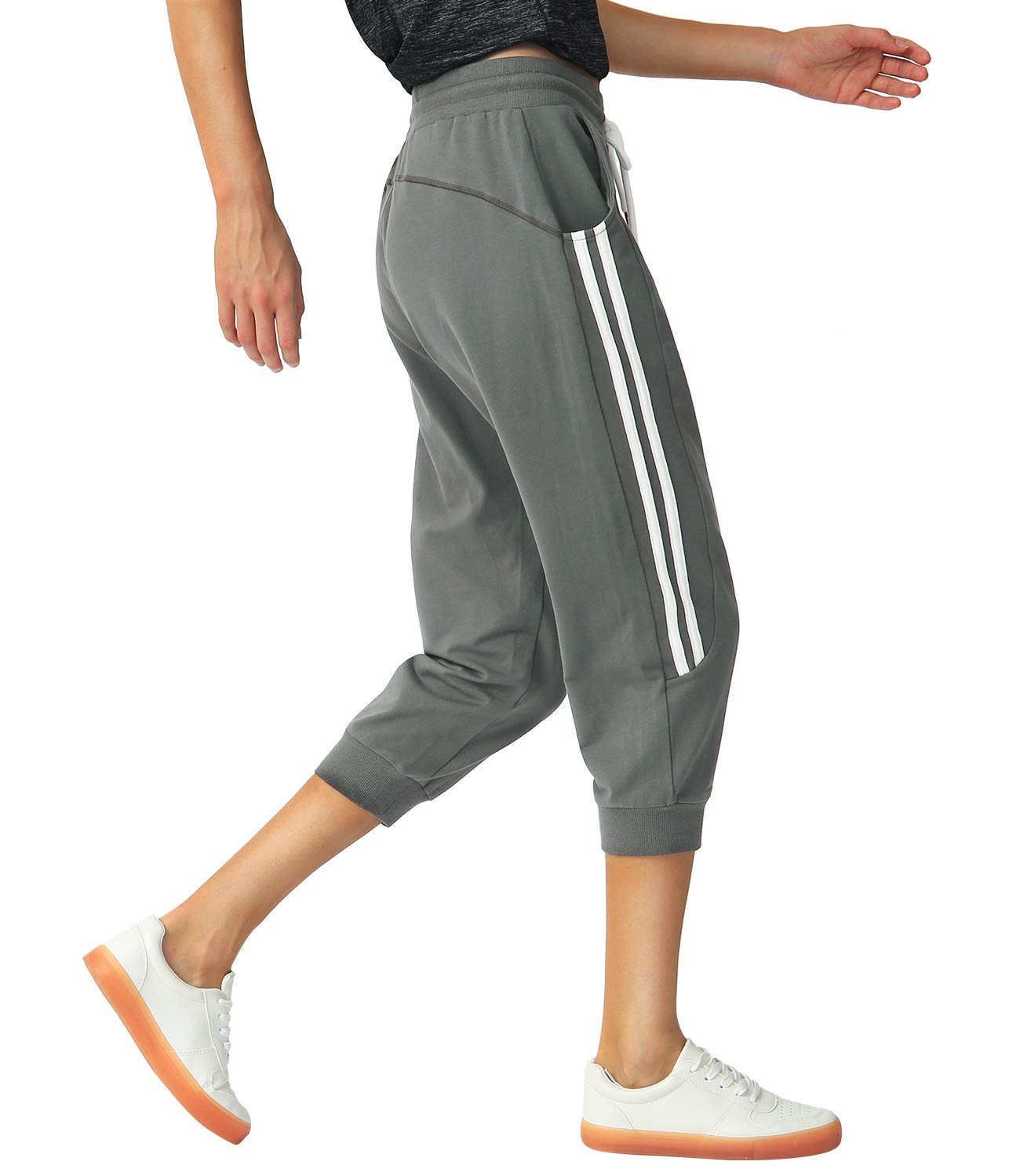 SPECIALMAGIC Women's Capri Pants Cropped Joggers with Pockets Elastic Waist Drawstring Capri Sweatpants Dark Grey Large