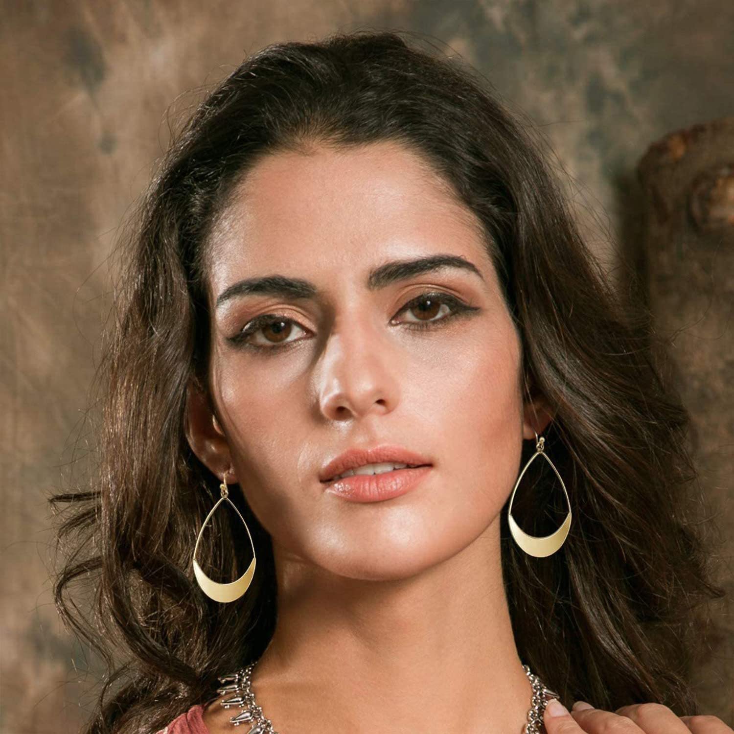 TIANHONGYAN Simple Lightweight Drop Dangle Earrings Boho Gold and Silver Teardrop Earrings for Women Jewelry Gifts (gold)