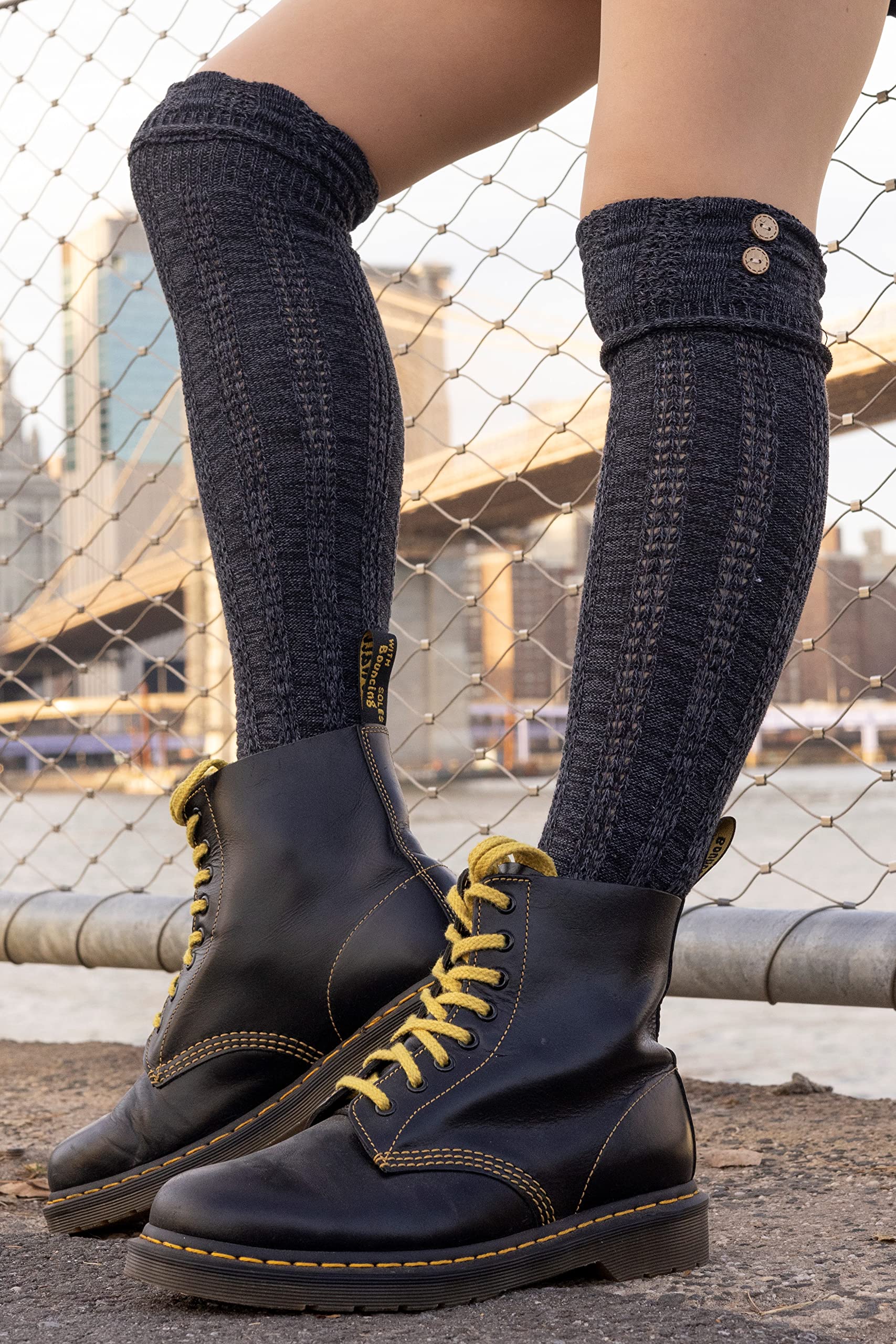 Tipi Toe Women's 3-Pairs Winter Warm Knee High/Over The Knee With Buttons Cotton-Blend Boot Socks KH01-B