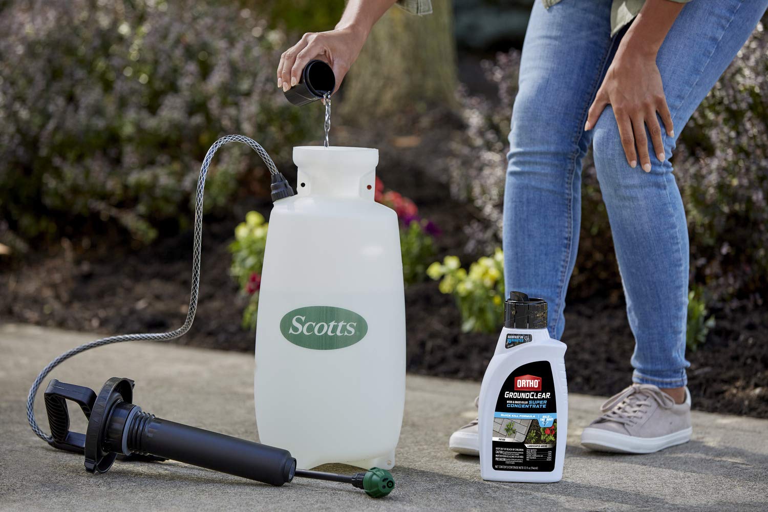 Ortho GroundClear Weed and Grass Killer Super Concentrate - Kills Weeds and Grass, Kills to the Root, Starts Working Immediately, for Patios and Landscaped Areas, 32 fl. oz.
