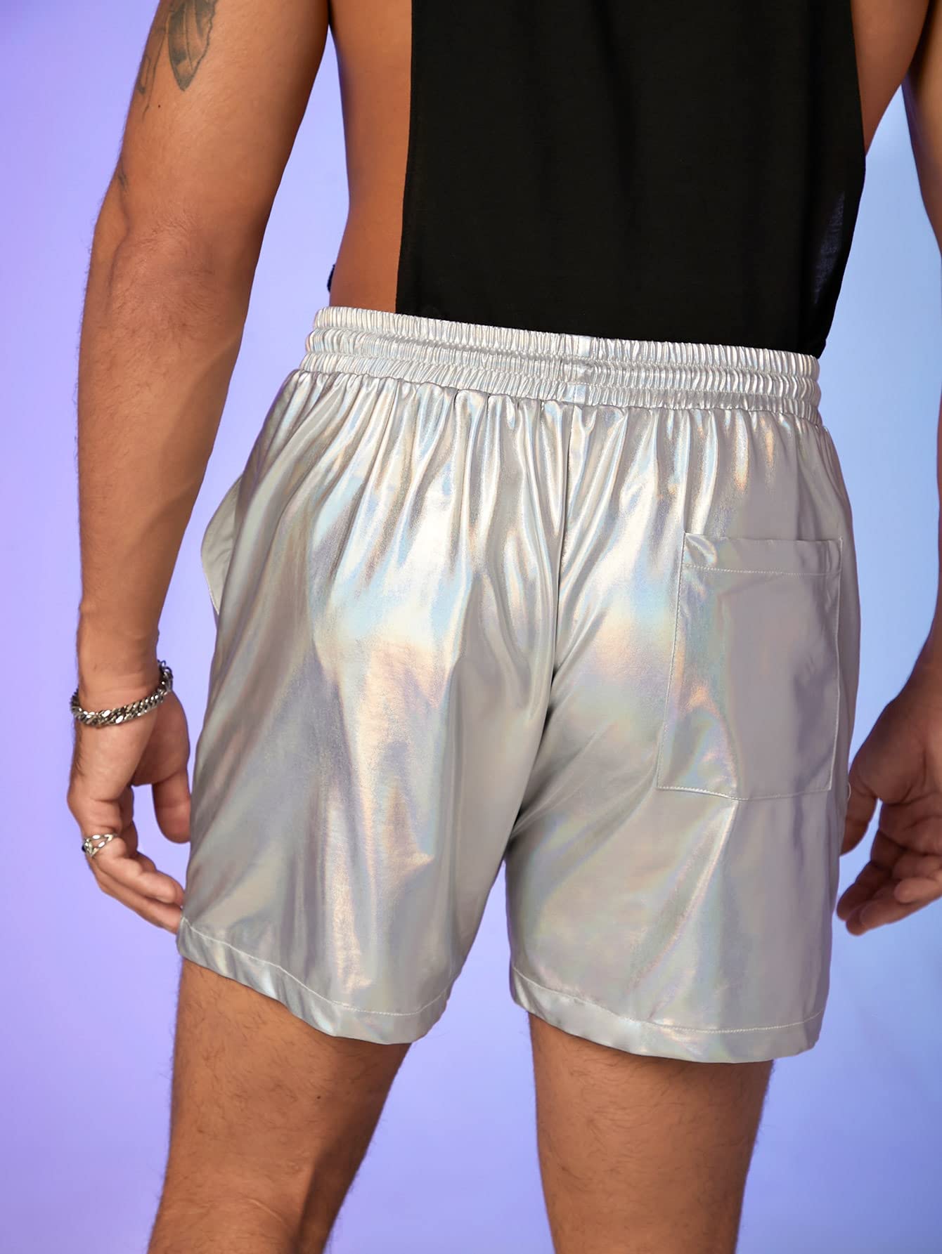 WDIRARA Men's Rose Letter Graphic Print Drawstring Waist Active Pocket Shorts Silver Solid S