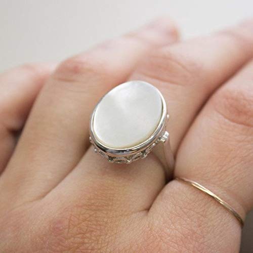 Providence Vintage Jewelry Mother of Pearl 18k White Gold Plated Ring