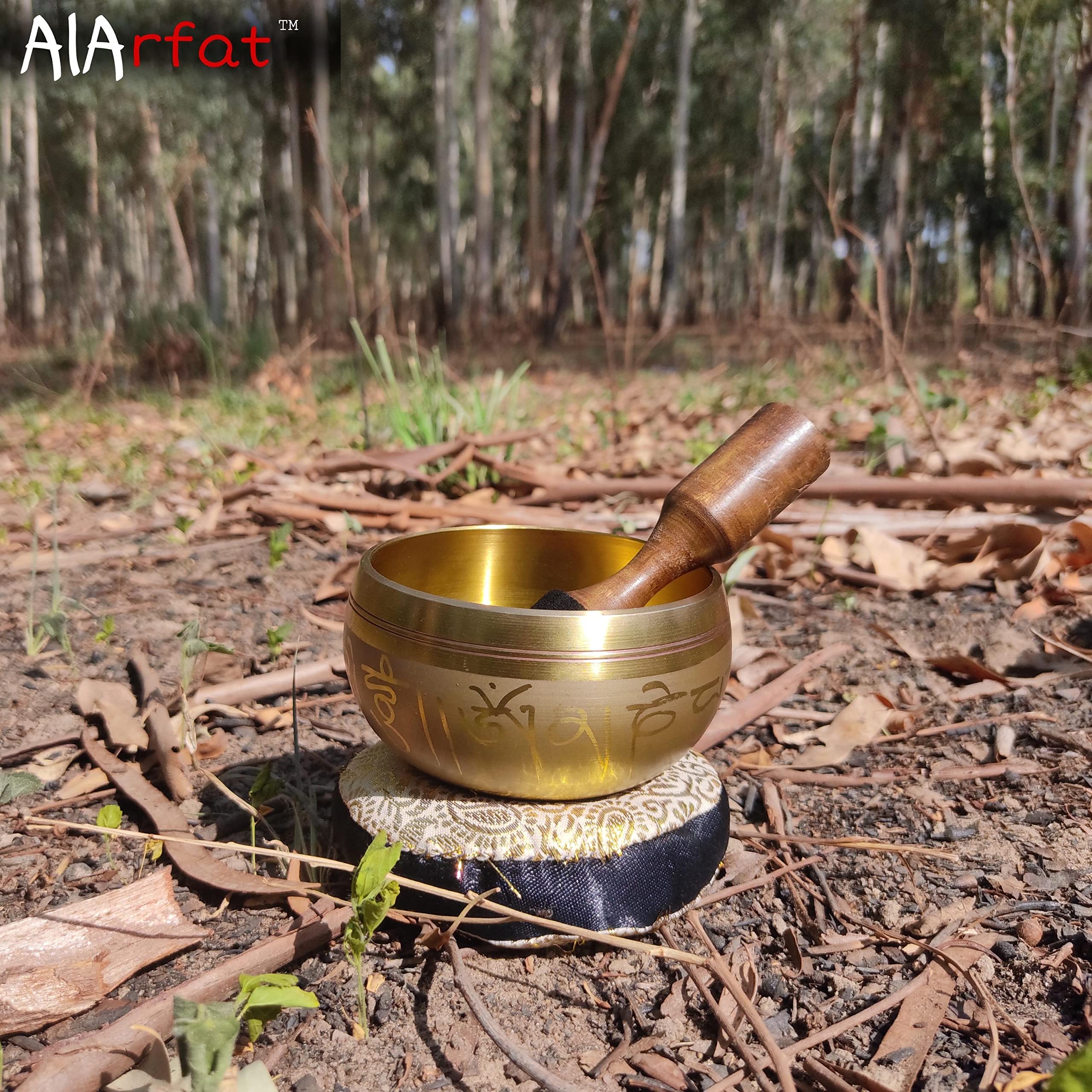 Tibetan singing bowl set single buddah 3.5 inch diameter Meditation singing bowl with wooden stick and cushion Al-Arfat.industrial