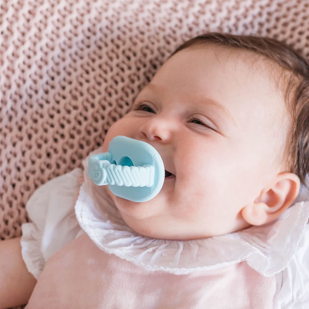 NatureBond Baby Silicone Pacifiers (2 Packs) + Pacifier Case | Soothie Pacifier 6-18 Months | Blue & Cream | BPA-Free Food Grade Silicone Binkies, Baby Boy Pacifier, Chupones para Bebes