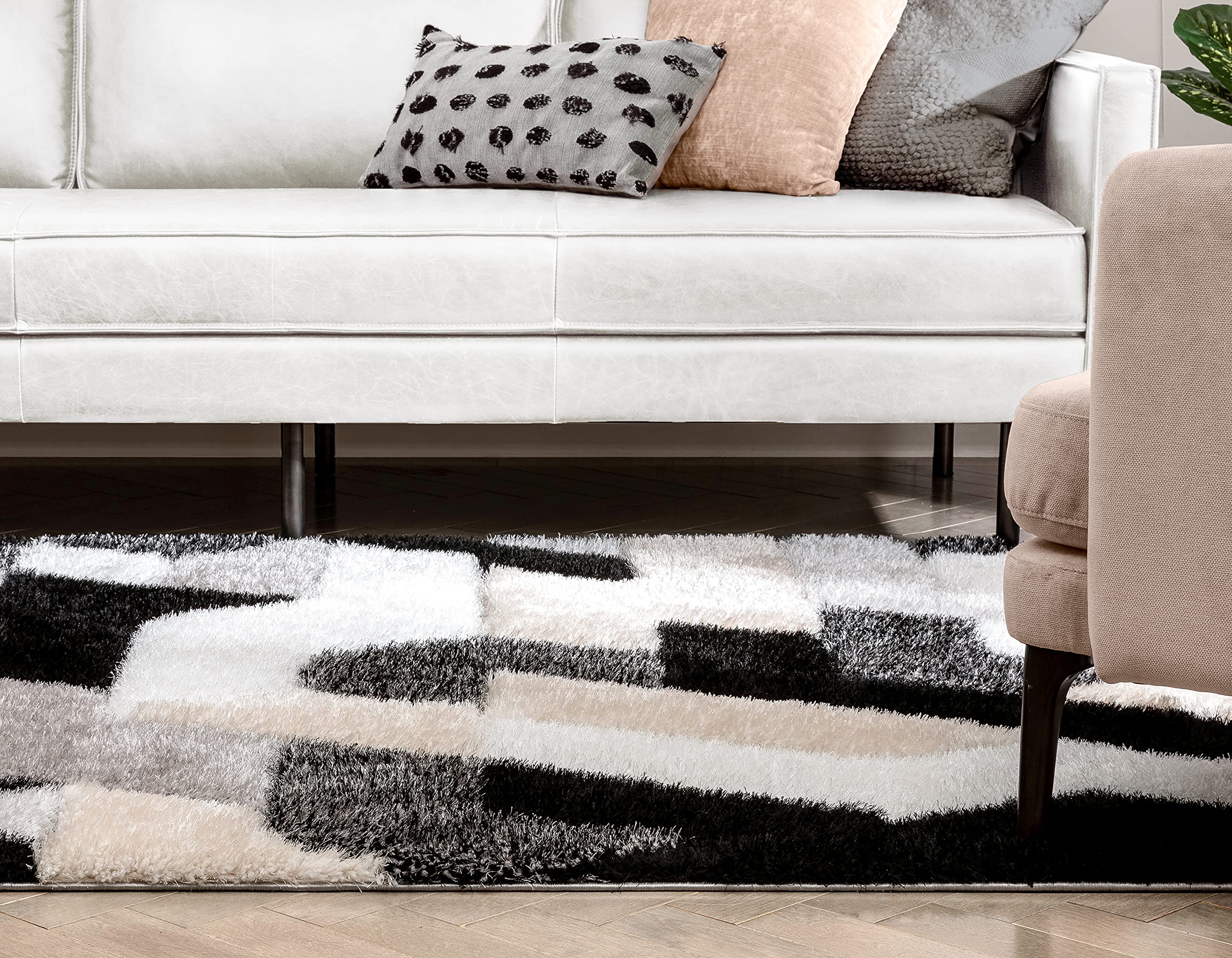 Well Woven Ahrim Grey & Black Thick & Soft Geometric Shag Area Rug 5x7 (5' x 7'3")