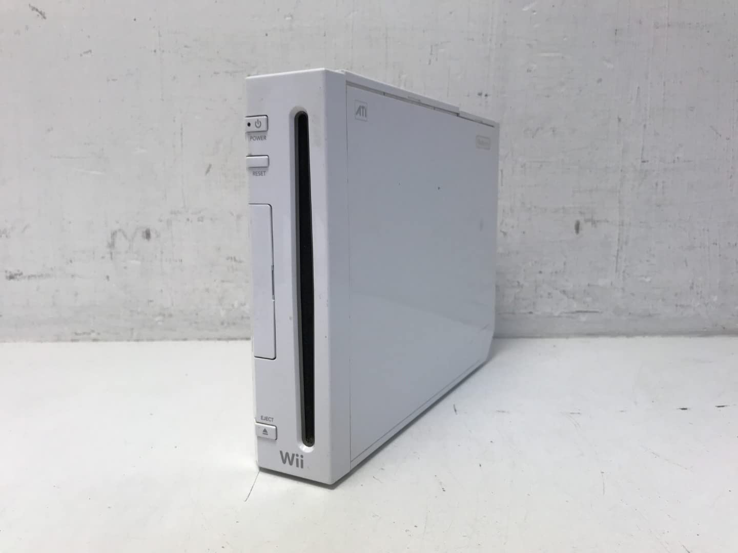 Nintendo Wii Console, White RVL-101 (NEWEST MODEL)