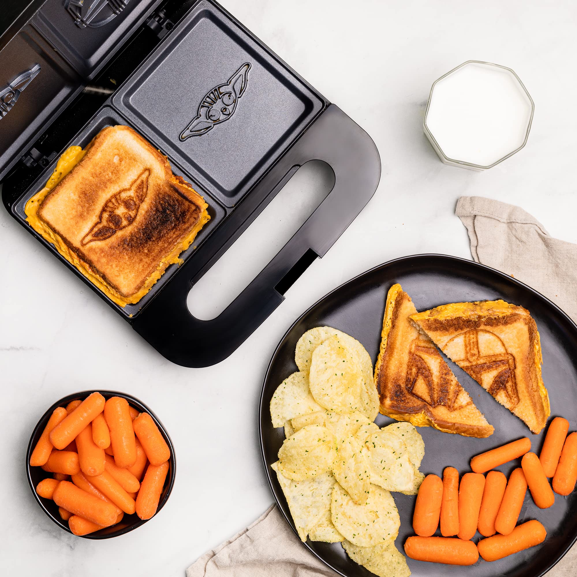 Uncanny Brands The Mandalorian Grilled Cheese Maker- Panini Press and Compact Indoor Grill- Baby Yoda and Mando Sandwich