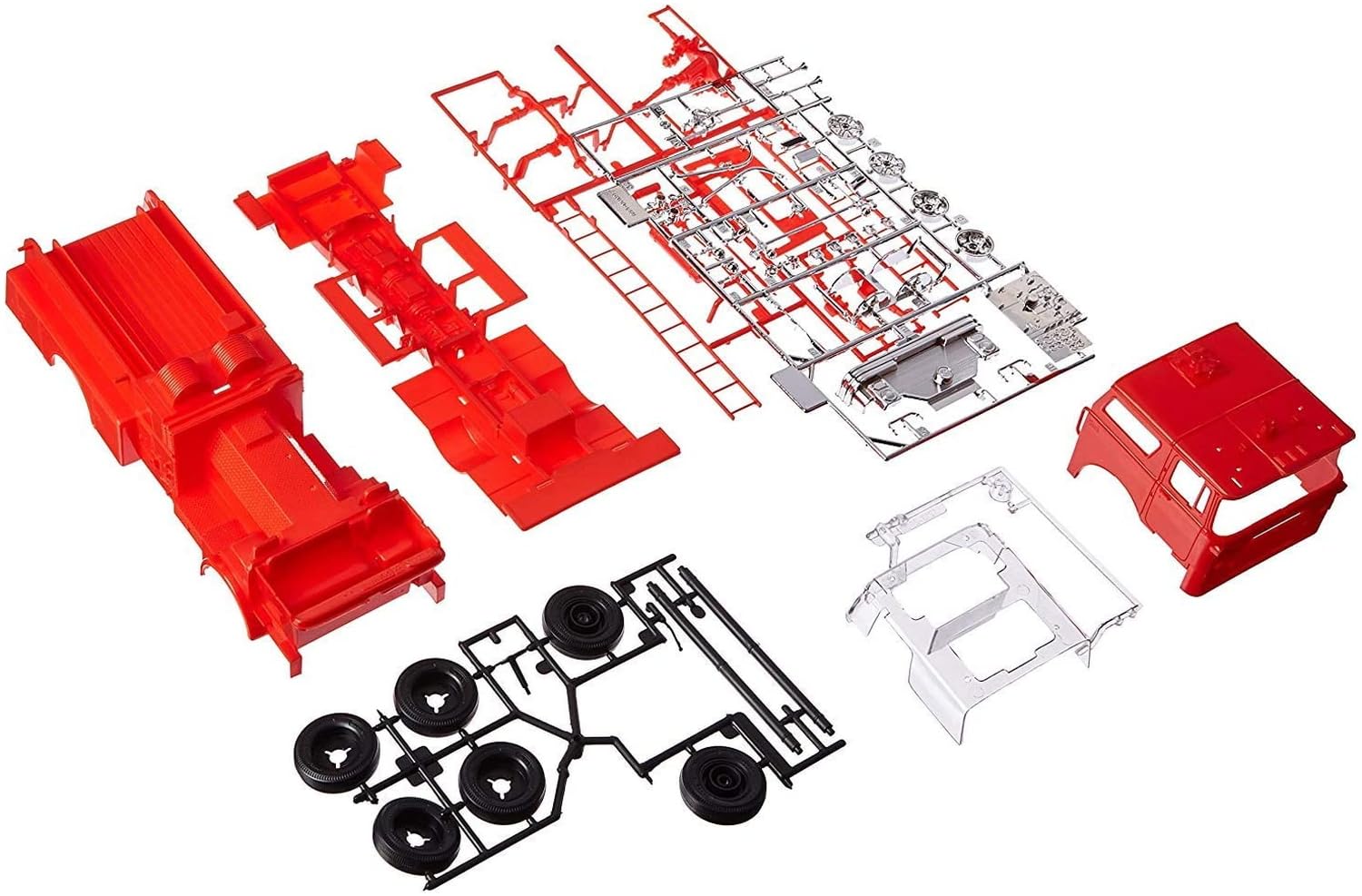 Revell SnapTite 85-1225 Mack Fire Pumper 1:32 Scale 60-Piece Skill Level 2 Model Building Fire Truck Kit
