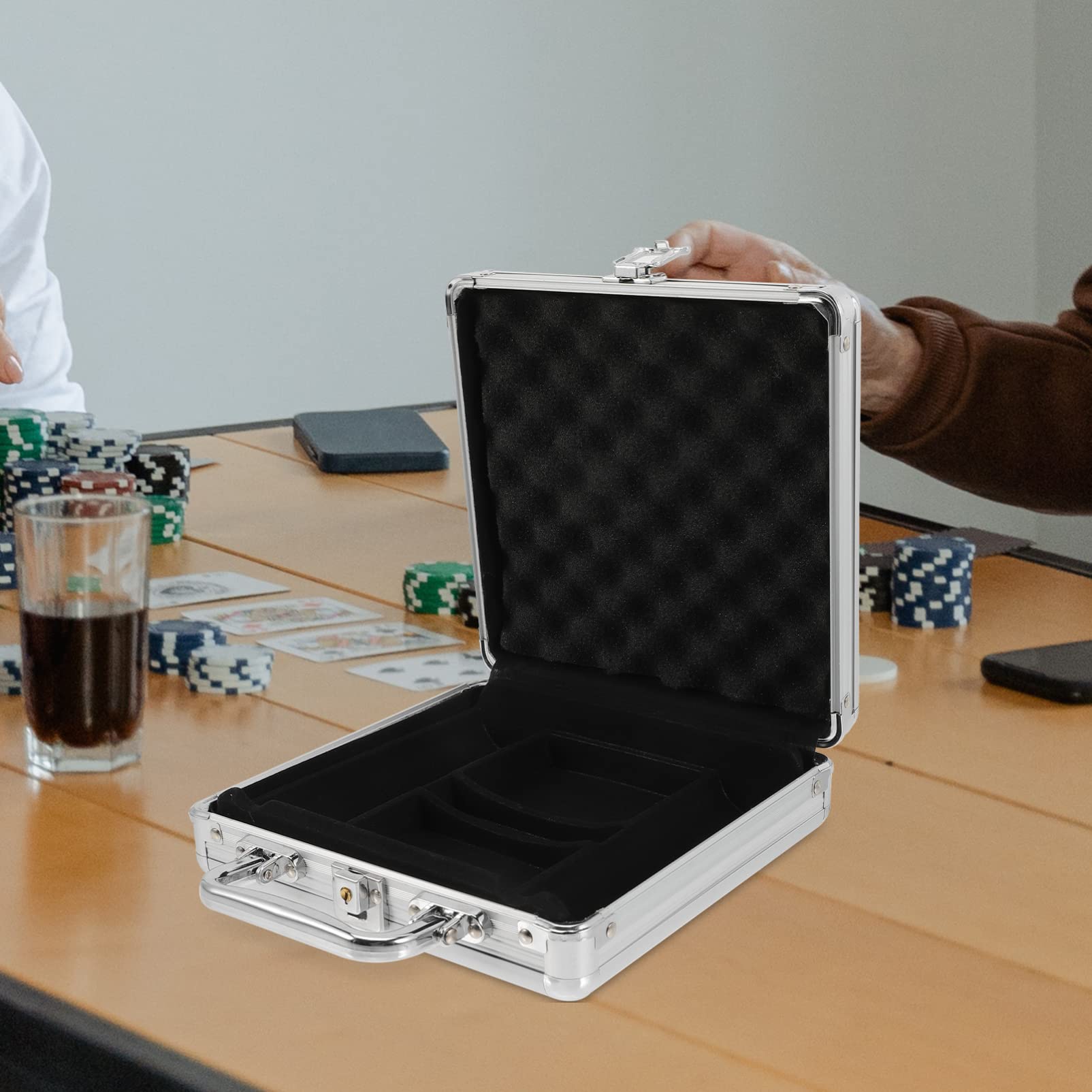 Yardwe Club Poker Chip Holder Poker Chip Case Empty Aluminum 300 Poker Chip Carrier Large Capacity Poker Cards Holder Storage Case Poker Chips