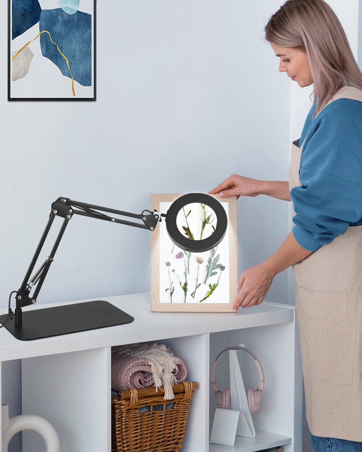 Toolour 5X&10X Magnifying Glass Light with Stand Table Clamp Lighted Magnifier Lamp for Close Work, Crafting, Model, Sewing, Jewelry, Soldering, Reading, HD Magnification for Details & Helping Hand