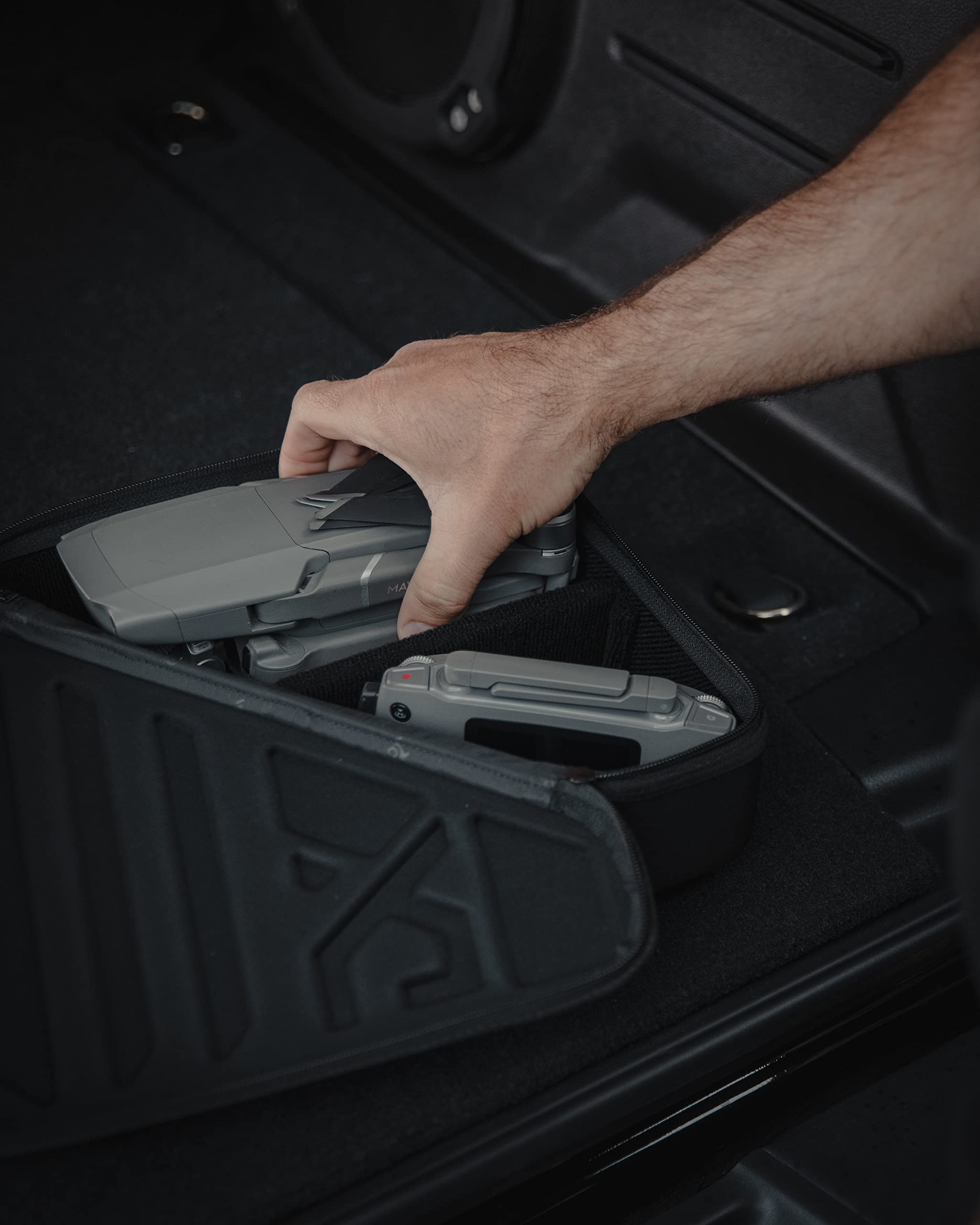 XG Cargo Mini Case Right
