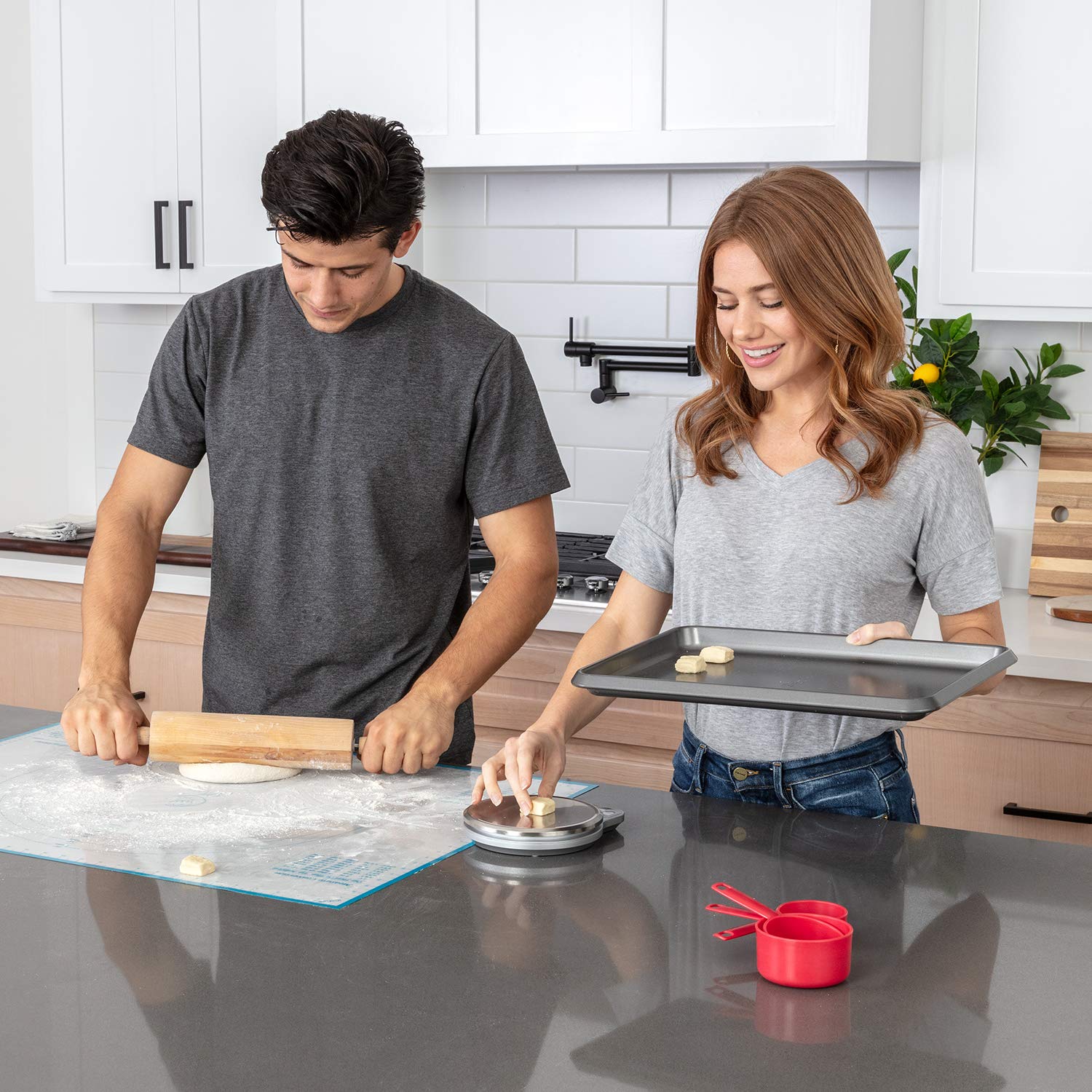 XXL SIZE Silicone Pastry Mat For Rolling Dough Non Slip Extra Large - 23,5'' x 31,5'' Dough Mat for Rolling - Rolling Mat For Dough with Measurements - Nonstick Fondant Mat - Large Silicone Baking Mat
