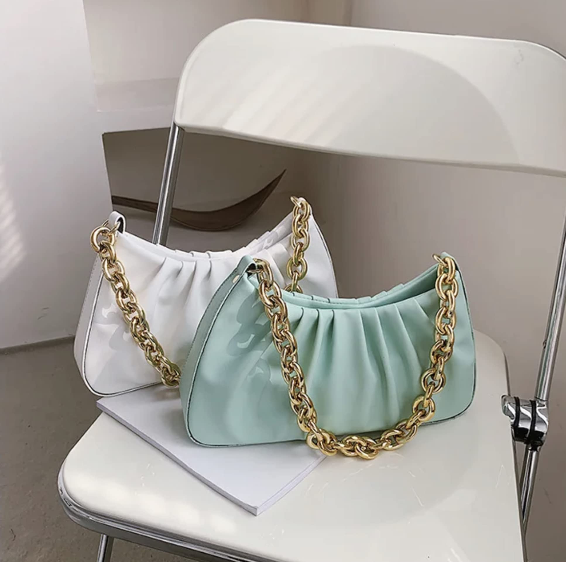 Women's Gold Link Chain Shoulder Bag (Green)