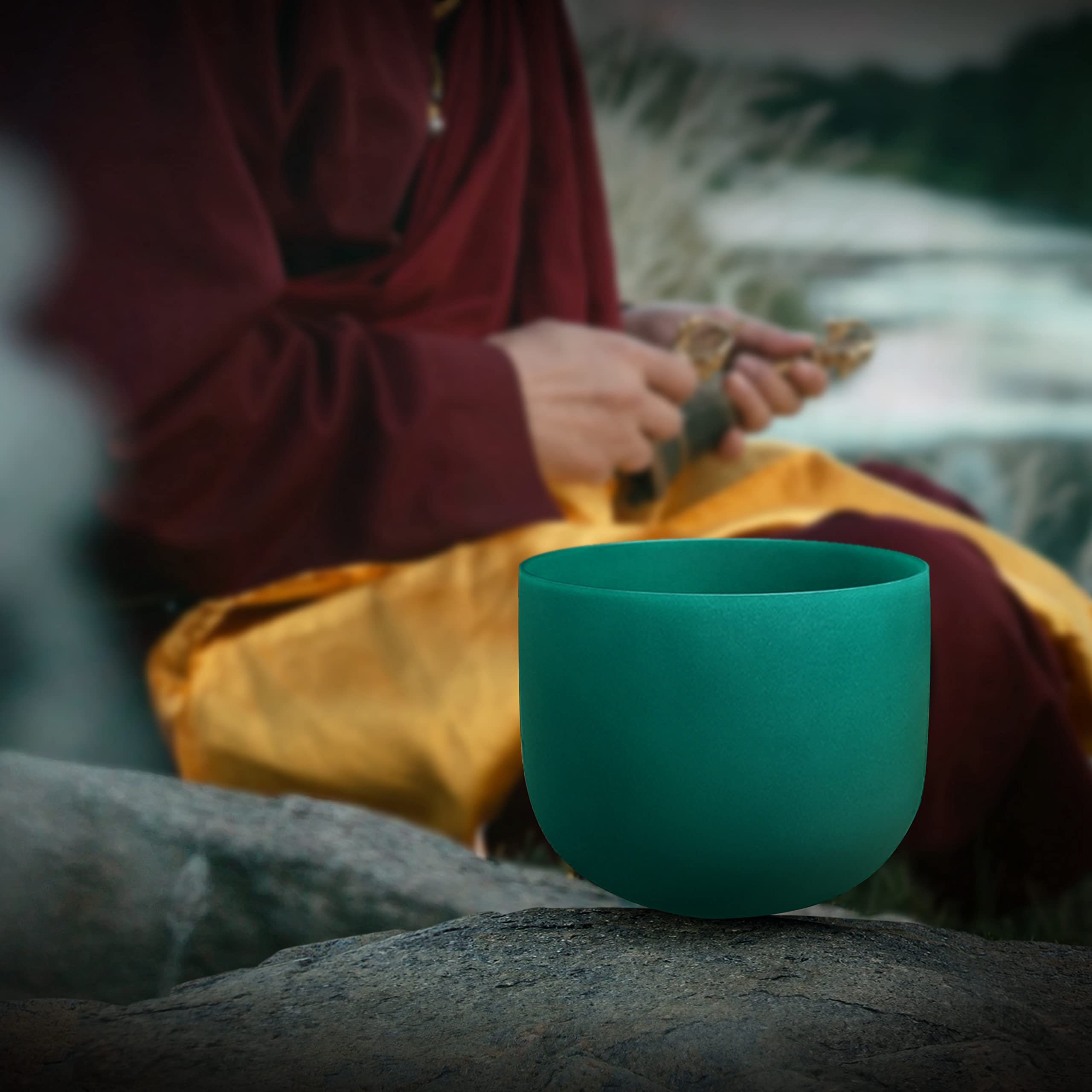 SITSANG Green F Note Crystal Singing Bowl Heart Chakra 7 inch with Sponge Padded Singing Bowl Tank and Singing Bowl Rubber Mallet and Suede Striker