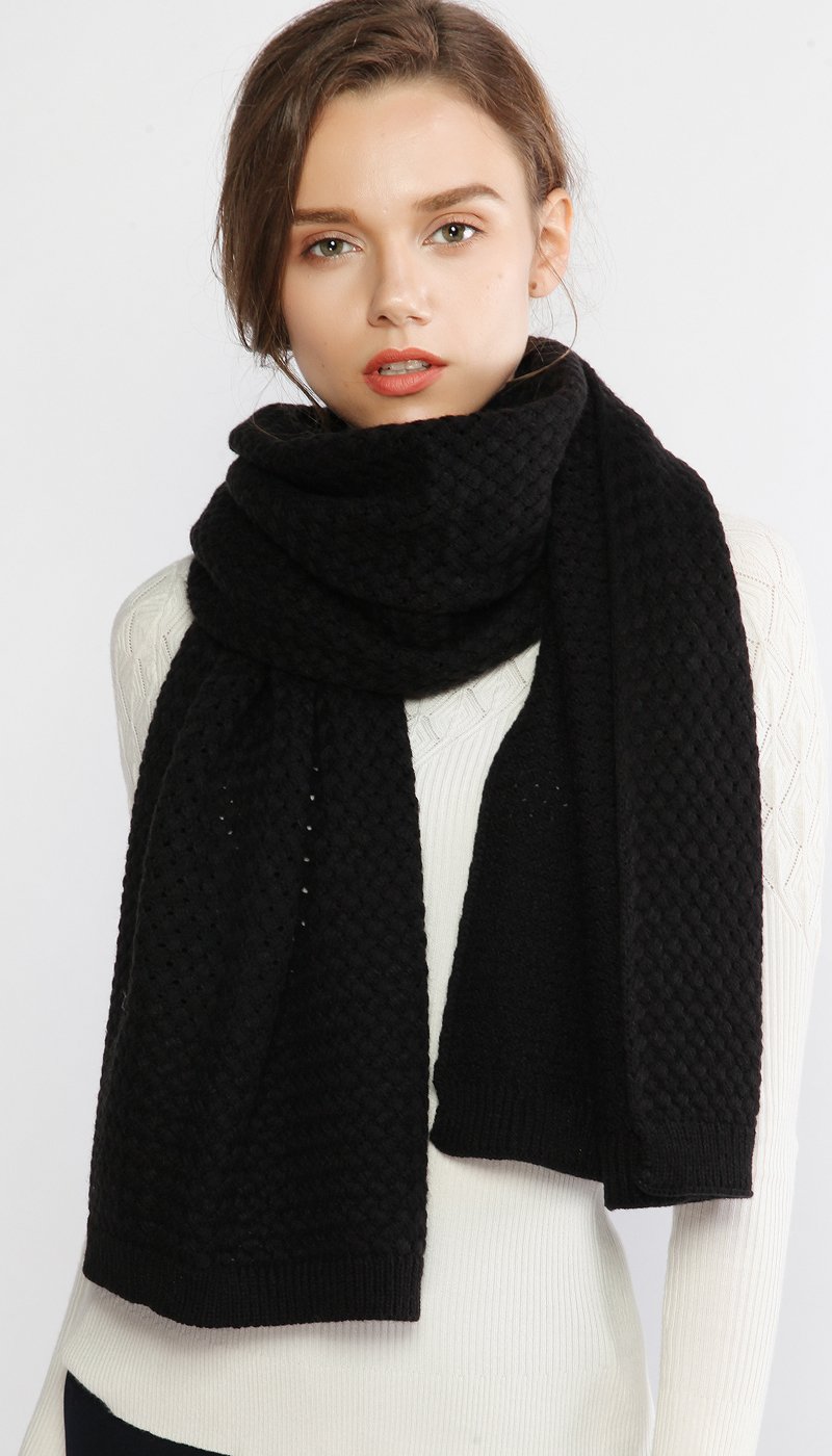 RIIQIICHY Winter Scarfs for Women Cold Weather Chunky Knit Scarf Warm Thick Black Scarf Long Large Oversized Scarves