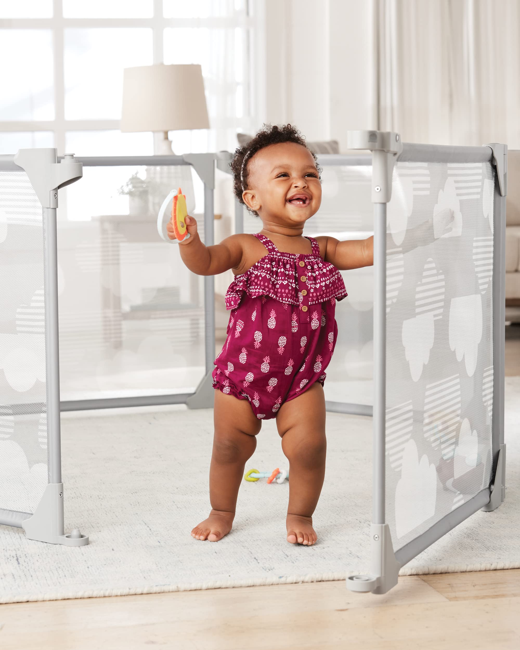 Skip Hop Expandable Baby Gate, Playview Enclosure, Silver Lining Cloud