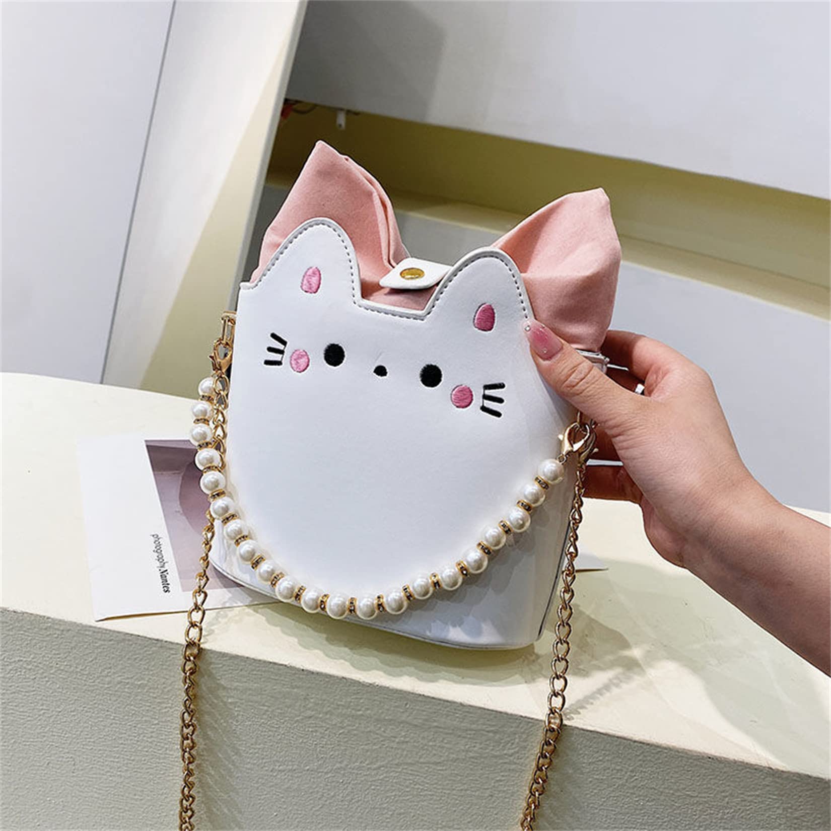 Women Cute Cat Bowknot Magnetic Snap Closure Small Bucket Bag Kawaii Purses Shoulder Handbags (White)