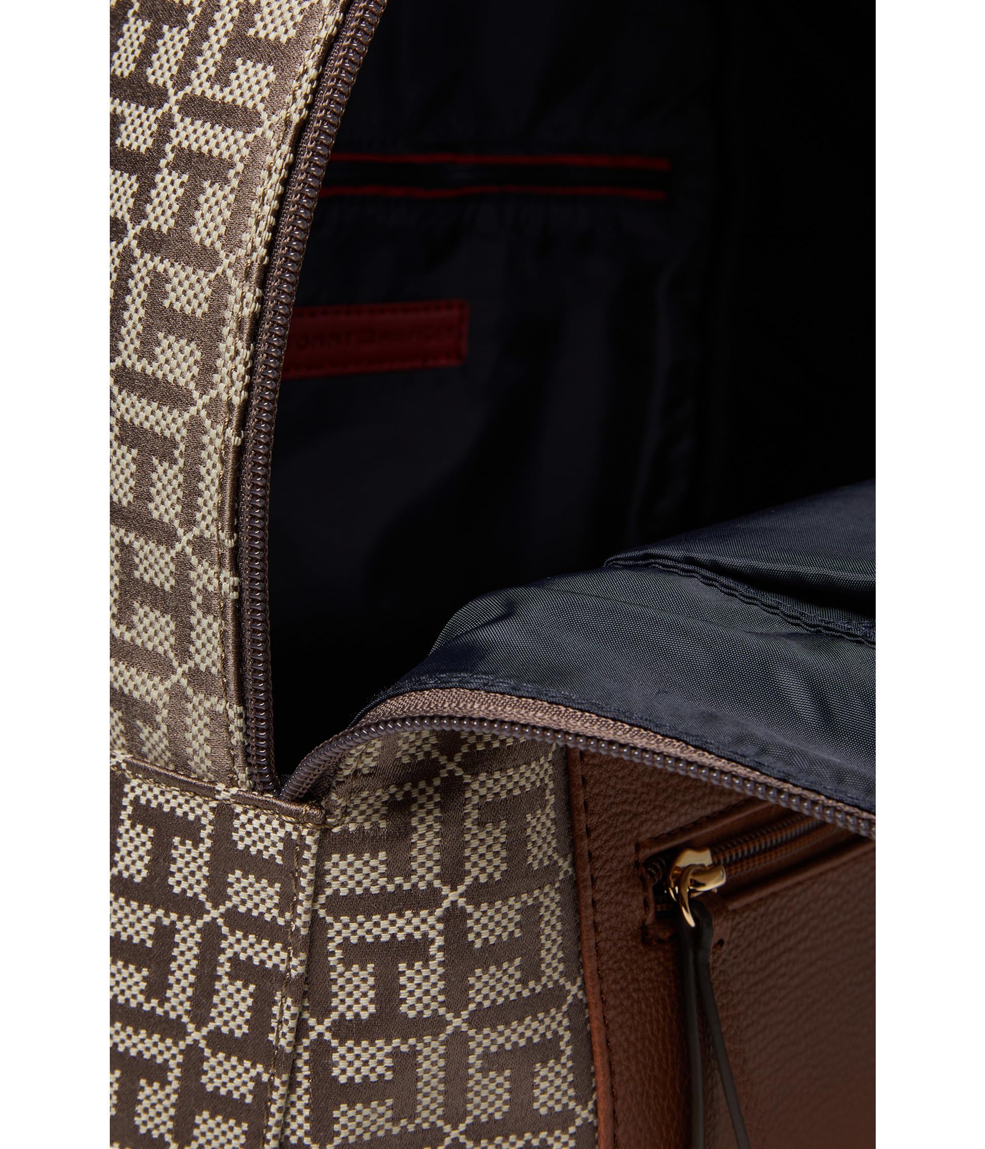 Tommy Hilfiger Alexis II Smalldome Backpack Square Monogram Jacquard Tan/Dark Chocolate One Size