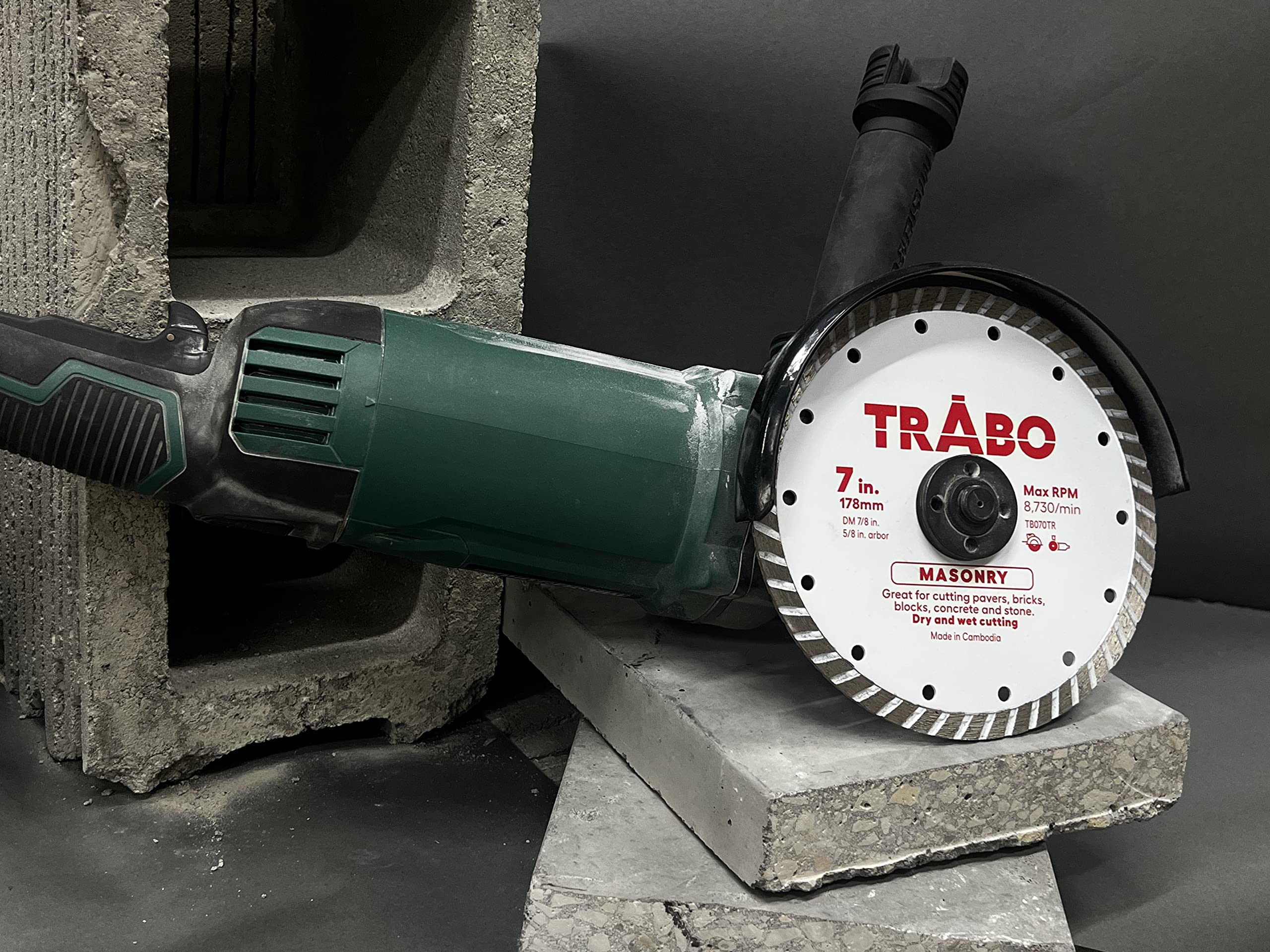 Trabo 7 Inch Masonry Turbo Rim Diamond Metal Bond Blade for Cutting Cement, Pavers, Concrete with Rebar, Natural Stone and More, with 7/8 Inch Arbor with 5/8 Inch Reducer Ring